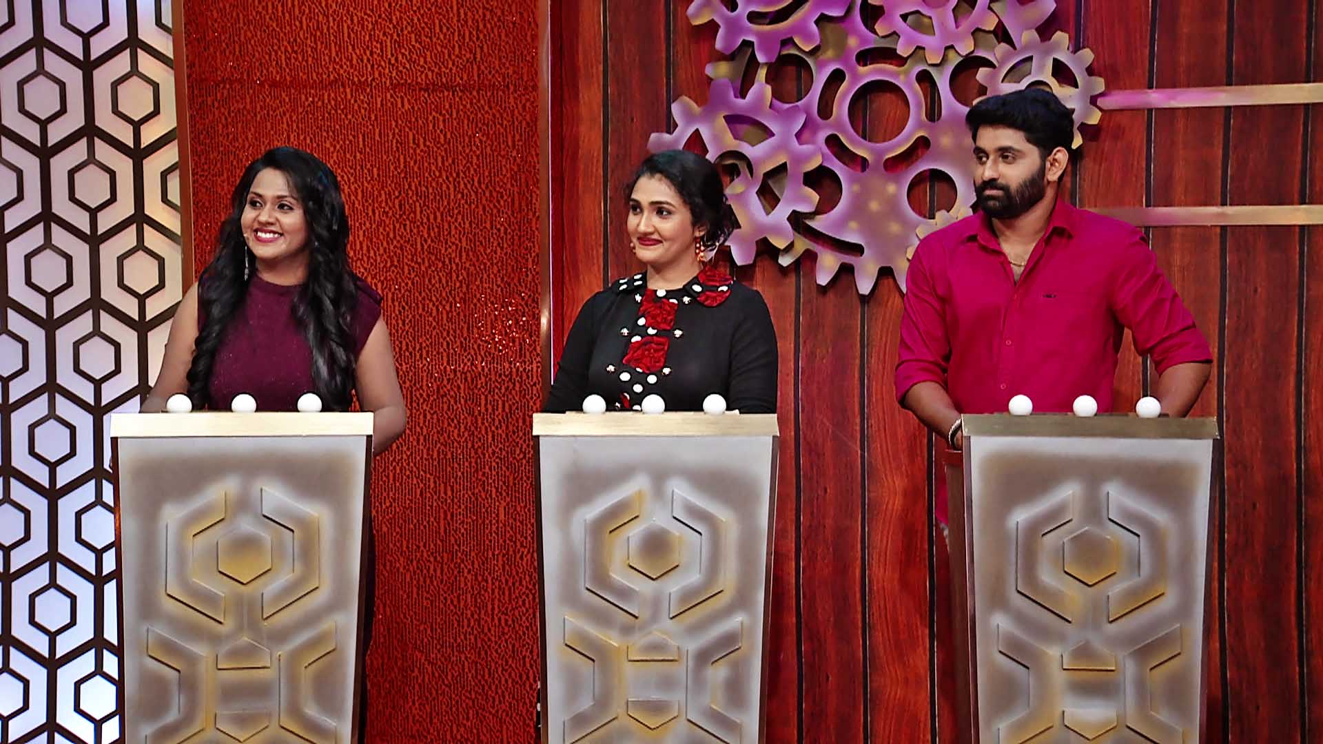 Watch Valkannadi S1 Episode 12 on JioHotstar