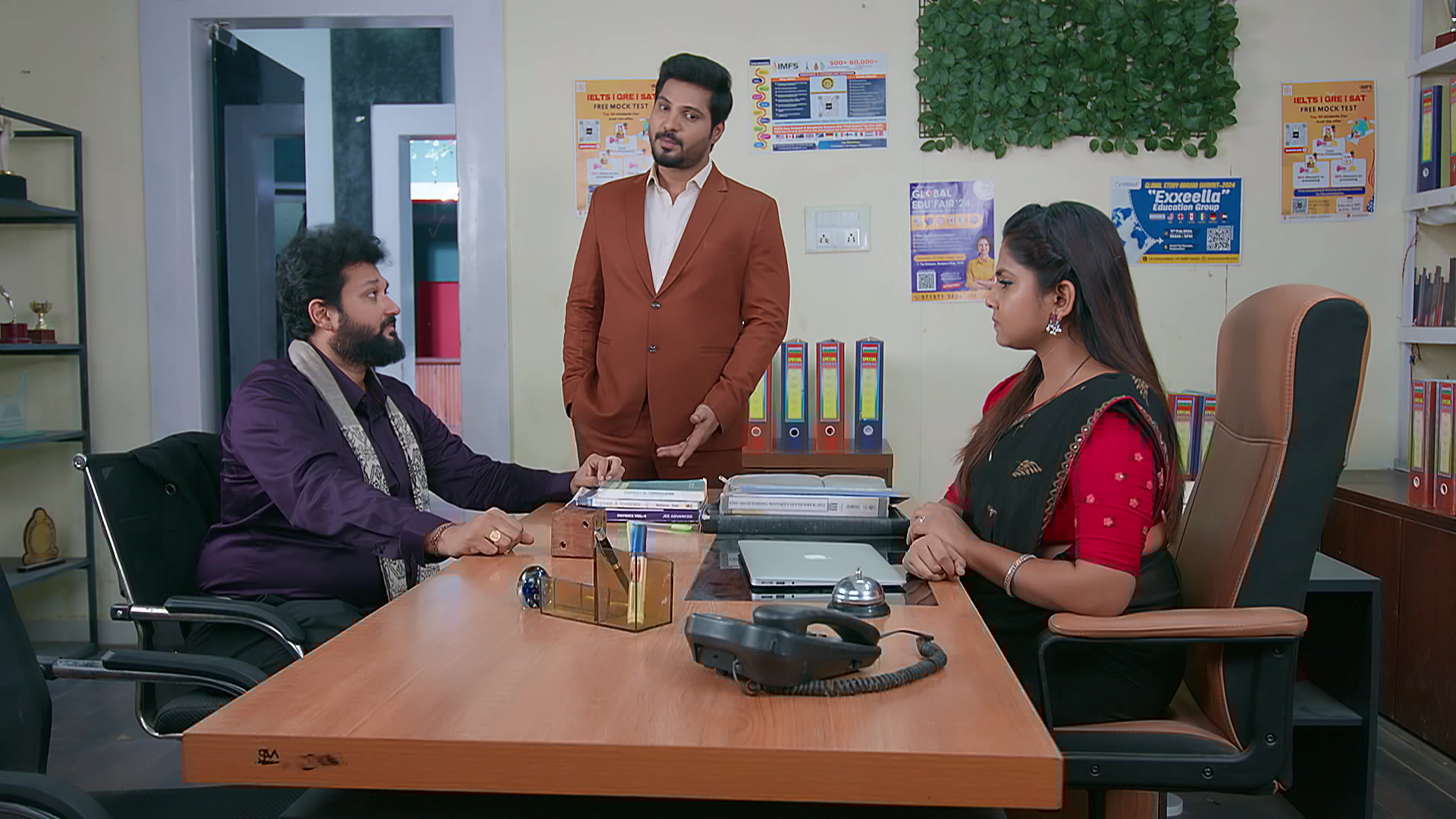 Watch Guppedantha Manasu Episode 1074 on JioHotstar