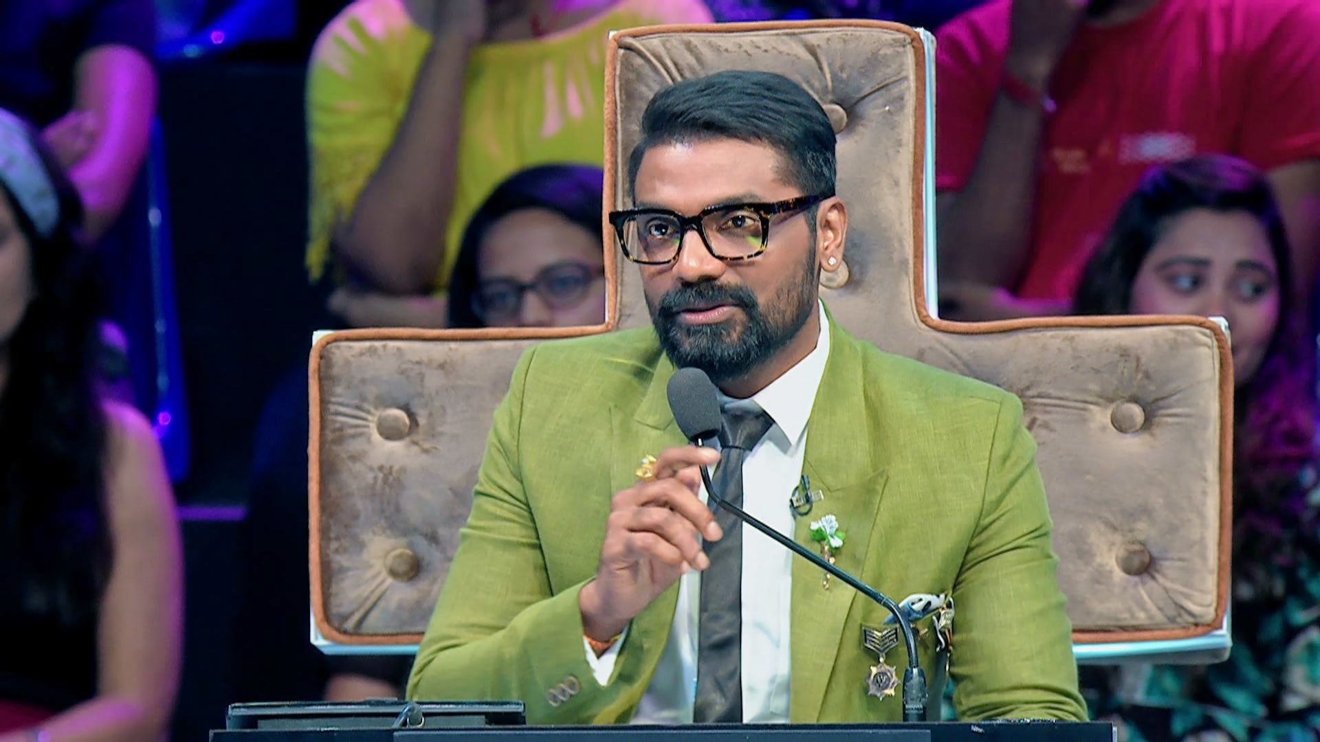 Feel Crew's Heartwarming Dance - JioHotstar