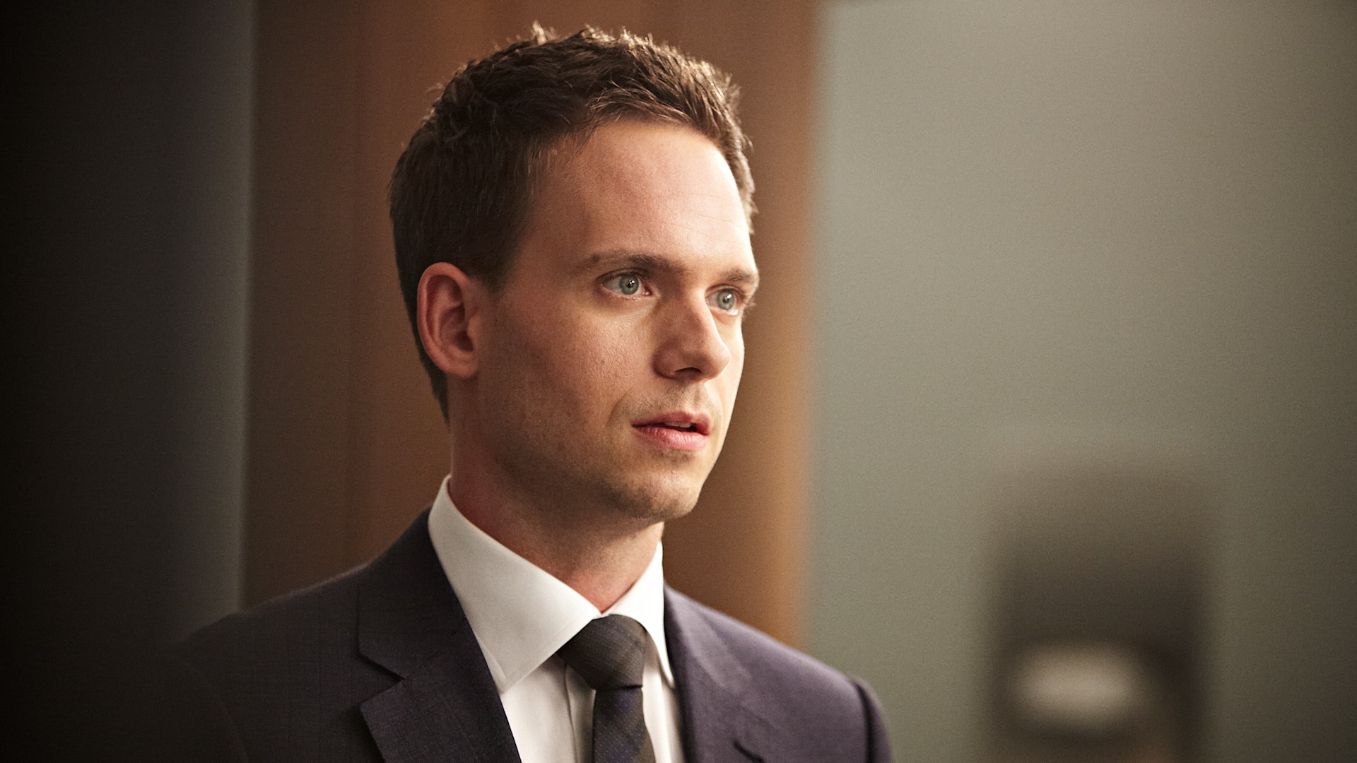 Watch Suits S3 Episode 14 on Disney+