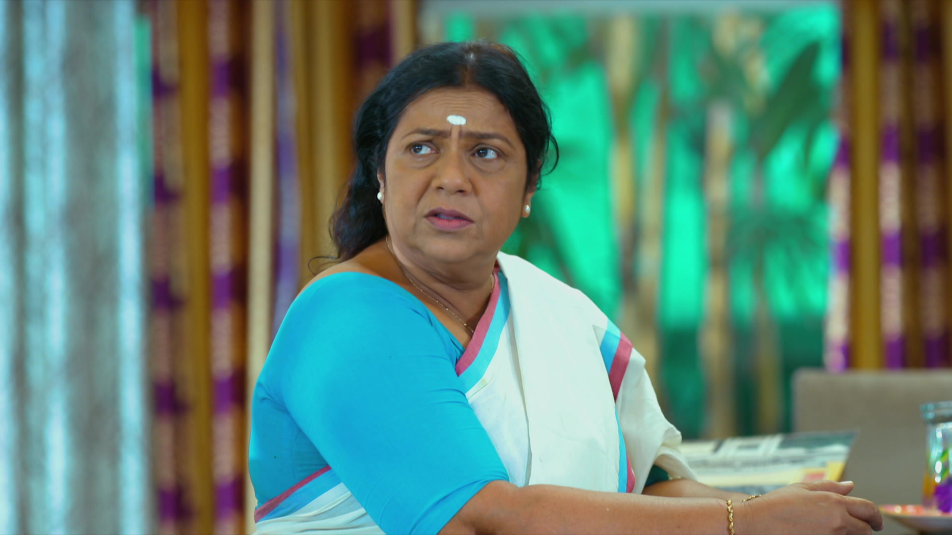 Watch Chempaneer Poovu S1 Episode 242 on JioHotstar