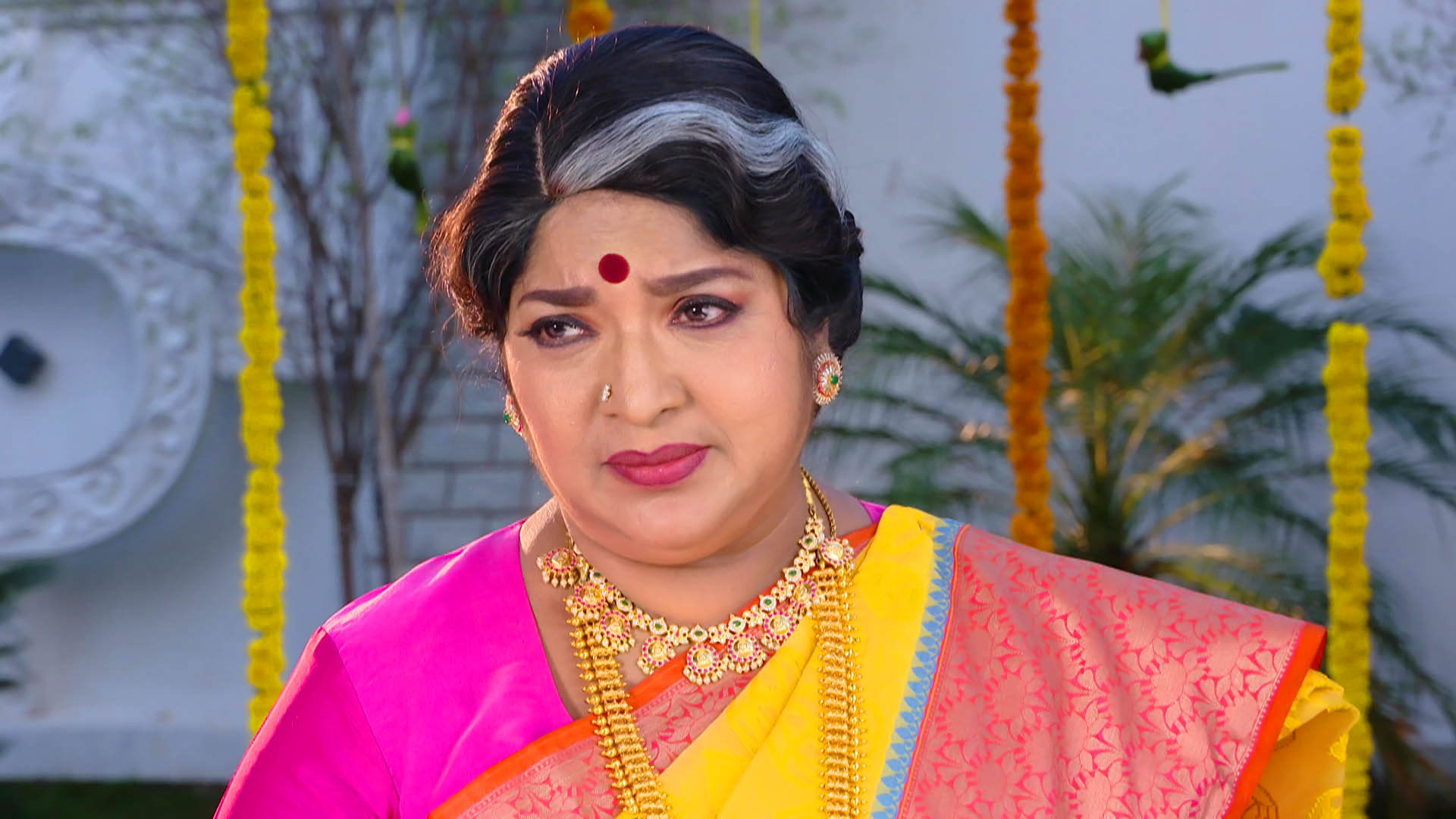 Watch Bangarada Panjara S1 Episode 61 on JioHotstar