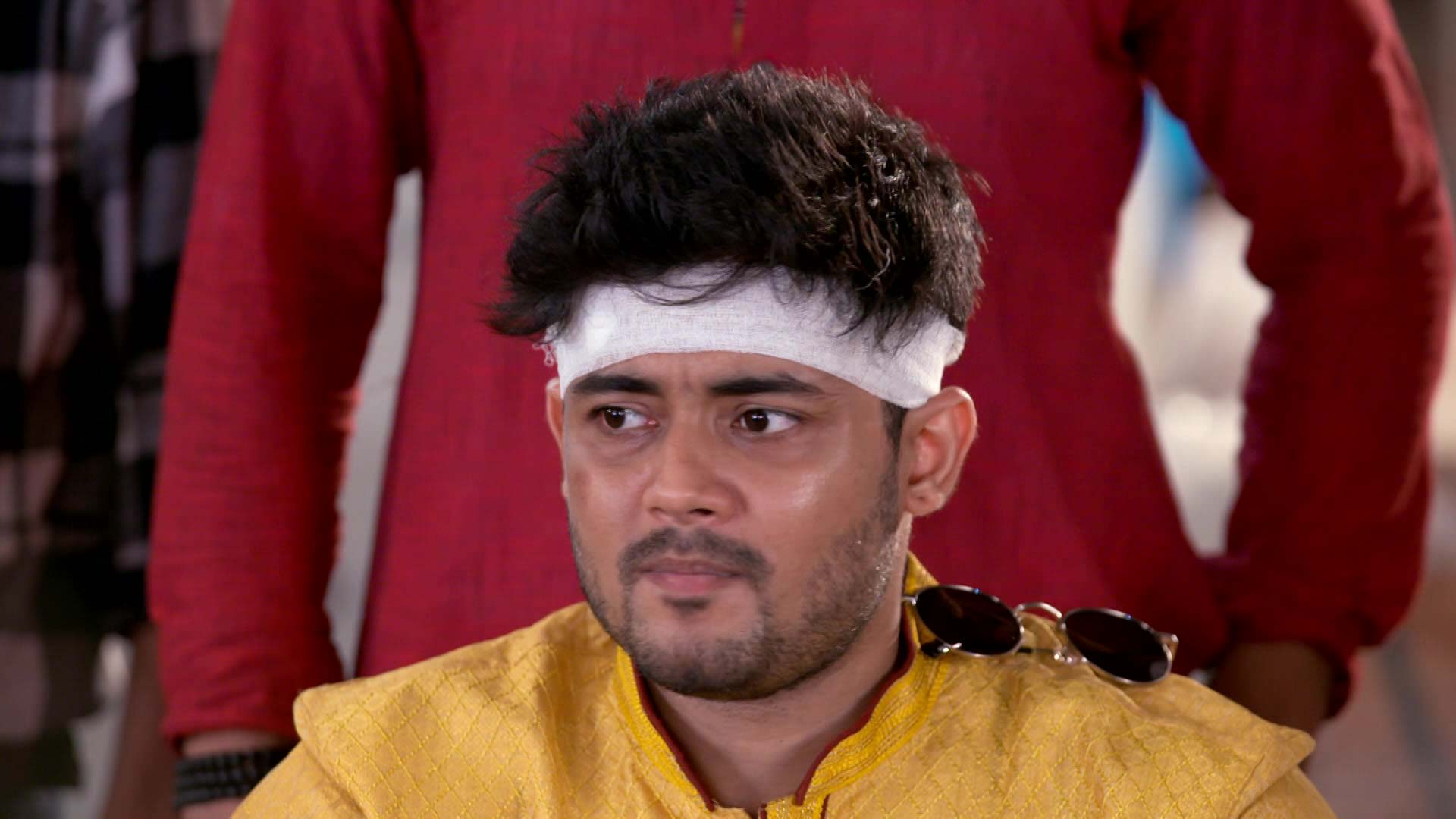 Watch Dui Shalik S1 Episode 194 on JioHotstar