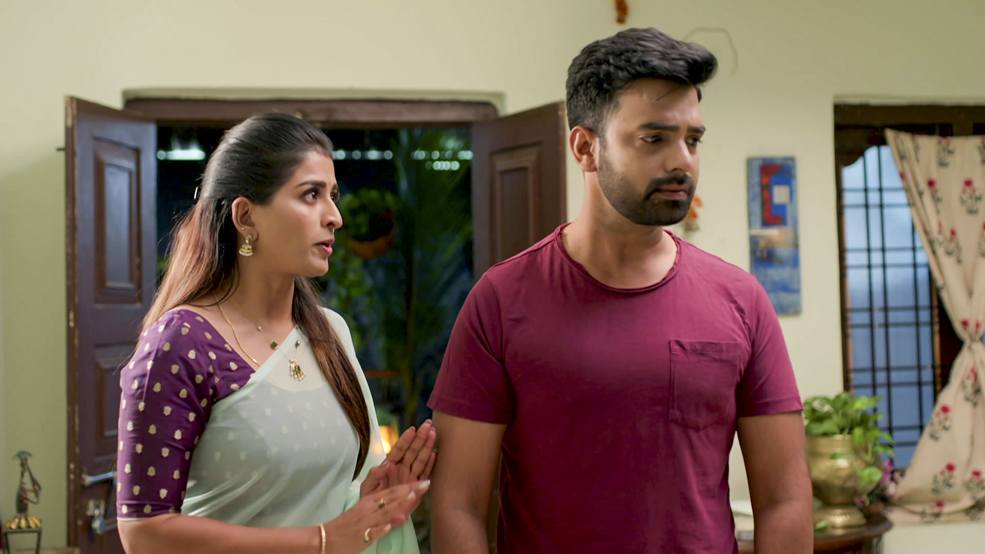 Watch Illu Illalu Pillalu Episode 212 on JioHotstar