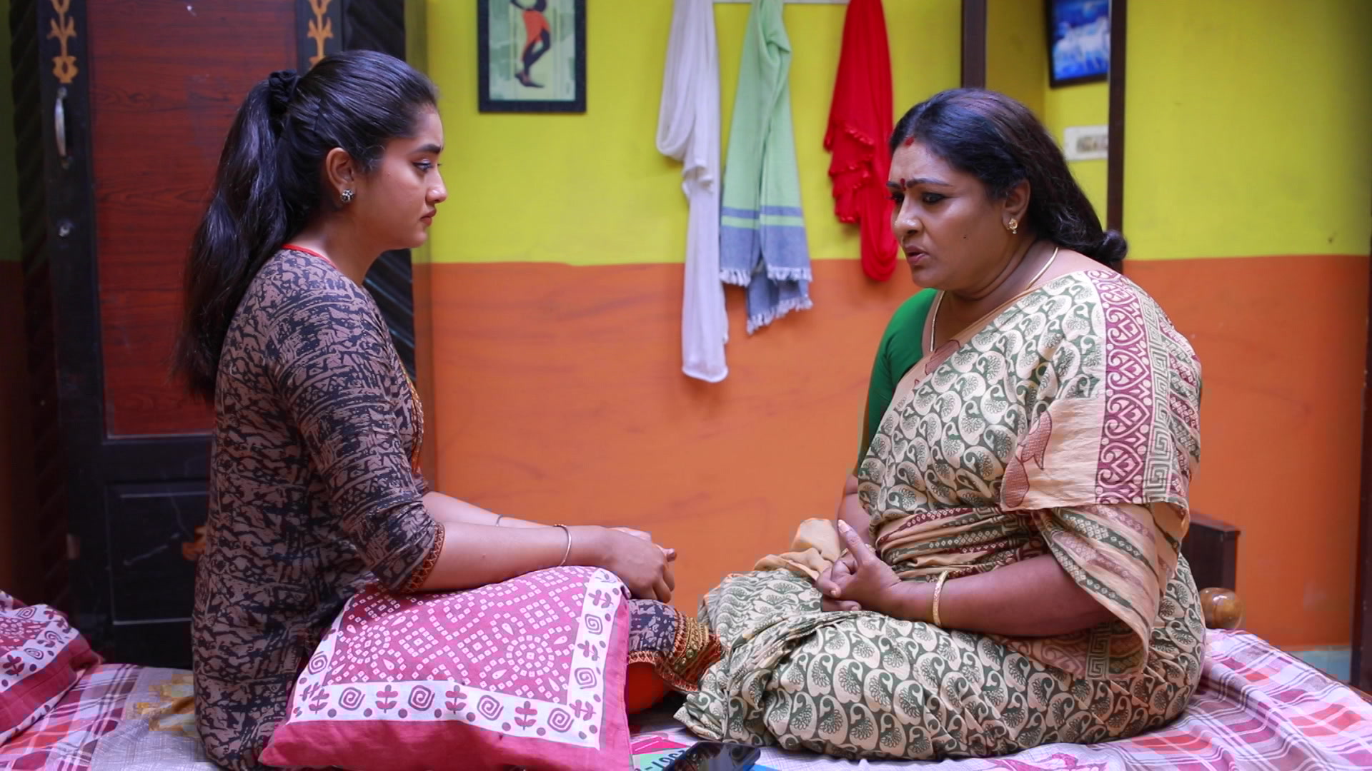 Watch Vennila in a Tight Spot Online