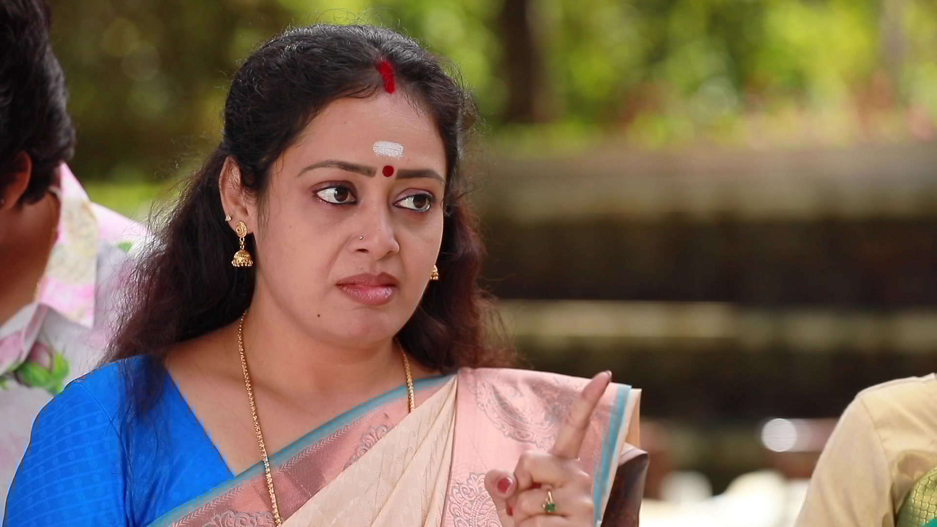 Watch Mahanadhi S1 Episode 4 on JioHotstar