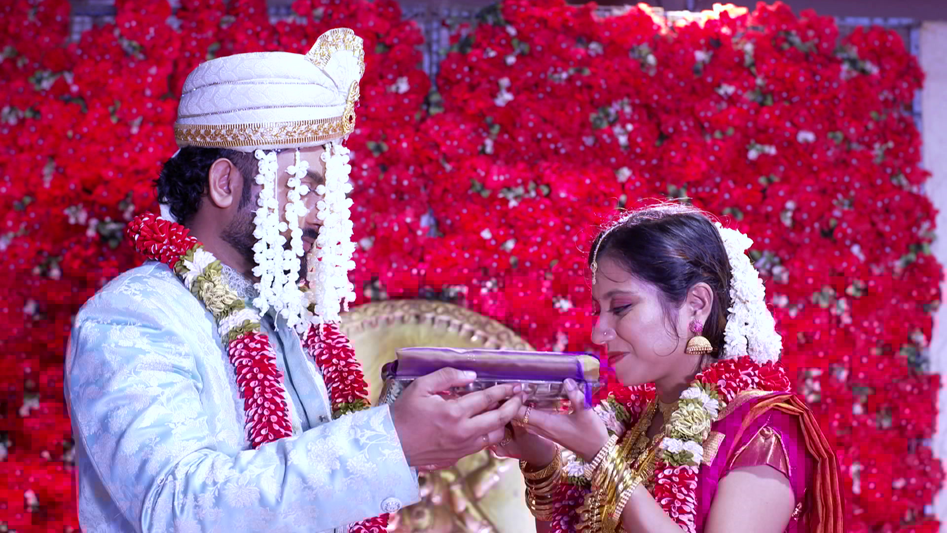 Watch Mounaragam Episode 1202 on JioHotstar