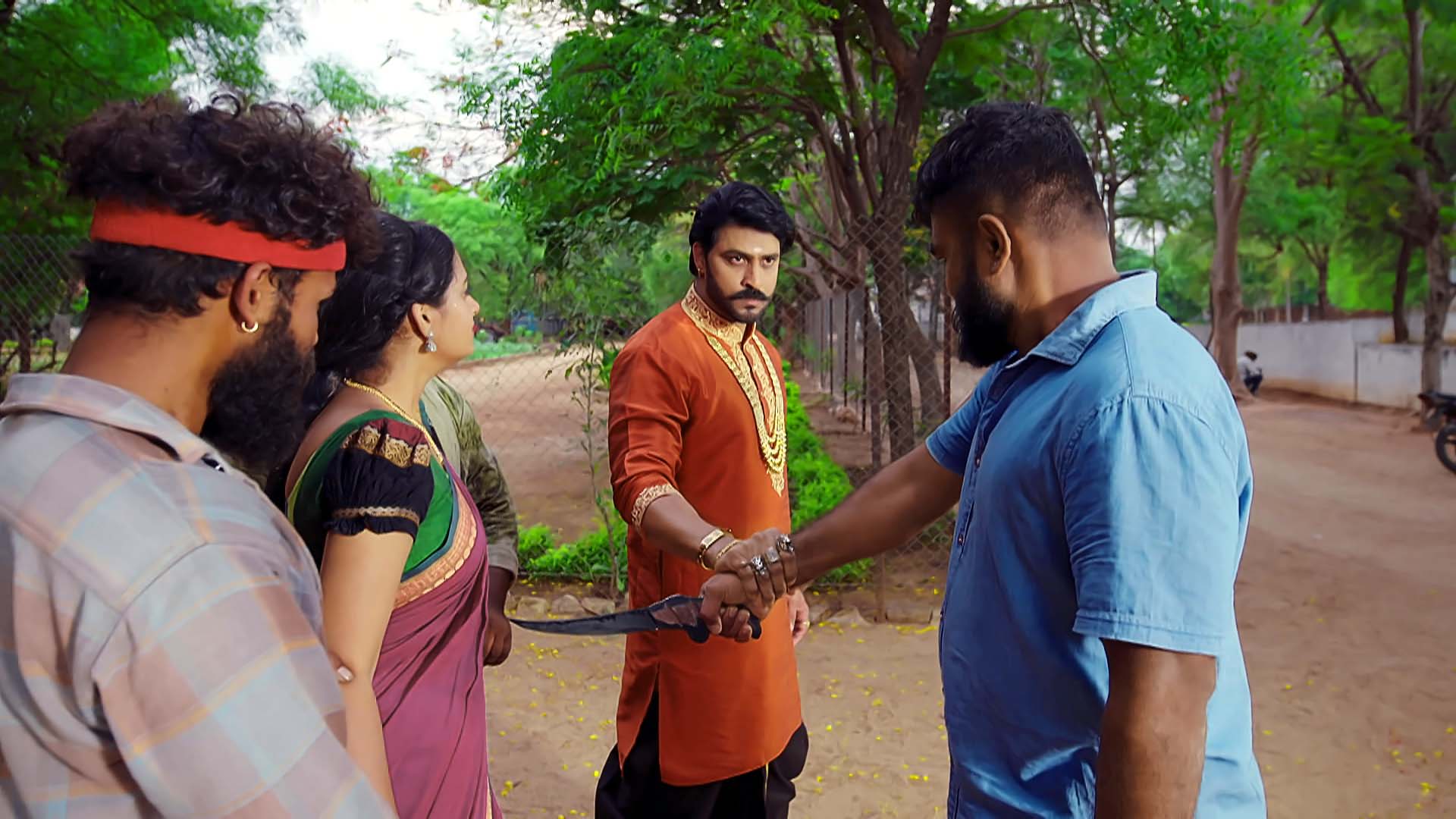 Watch Bangaru Panjaram Episode 407 on JioHotstar