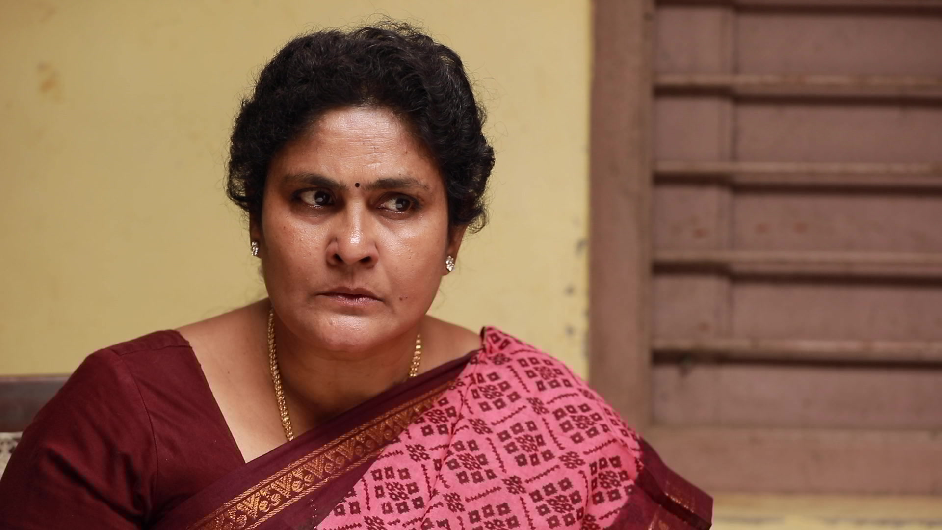 Watch Mahanadhi S1 Episode 525 on JioHotstar