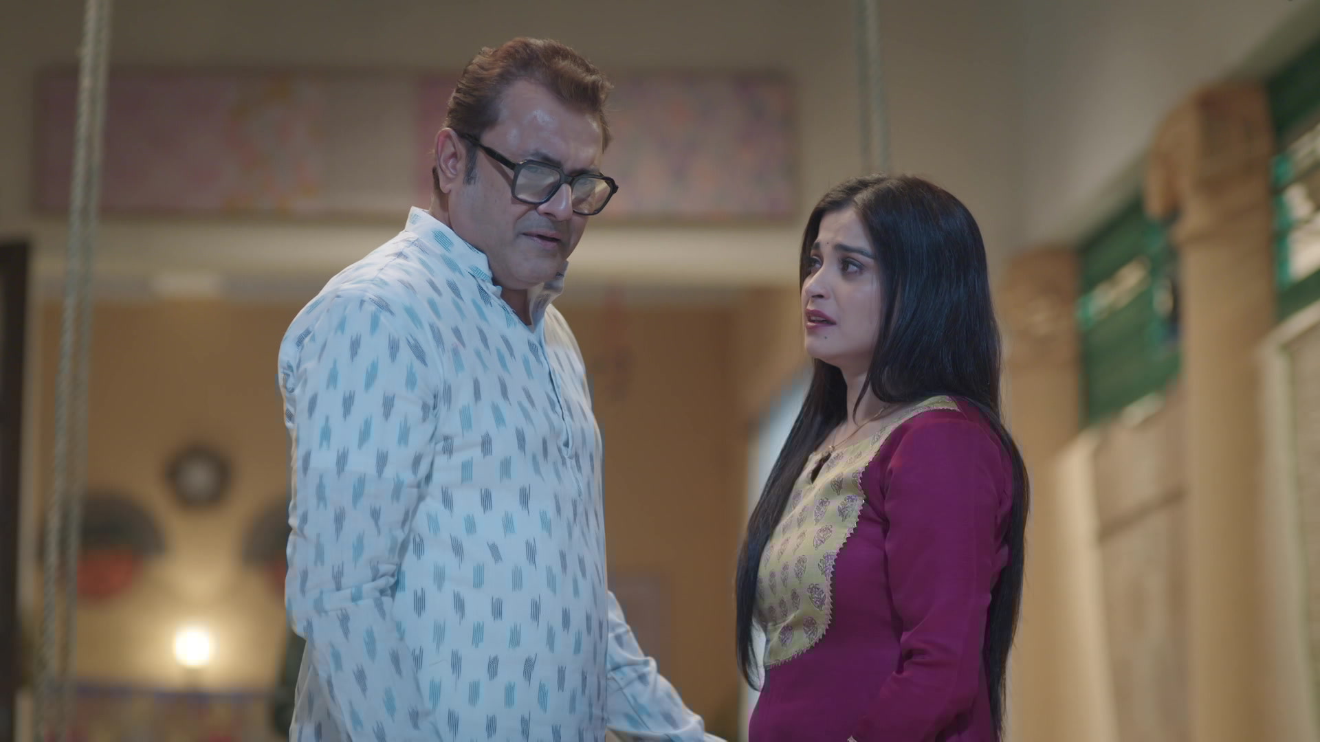 Stream Putul's Family Gets Emotional Season 1 Episode 572 – Putul's Family Gets Emotional on Hotstar