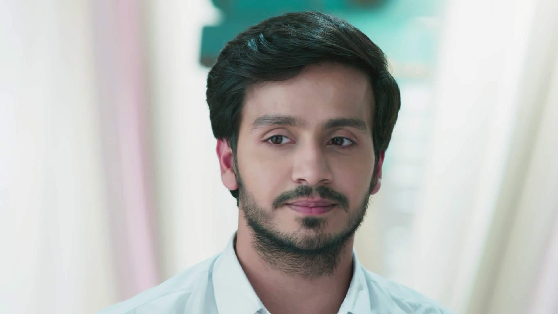 Watch Mariam Khan - Reporting LIVE S1 Episode 153 on JioHotstar