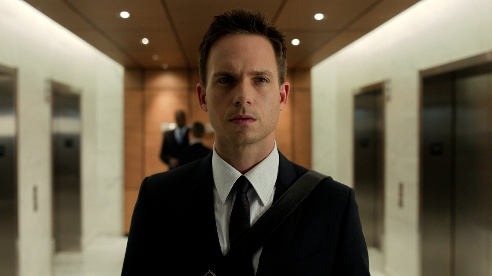 Watch Suits Episode 1 on JioHotstar