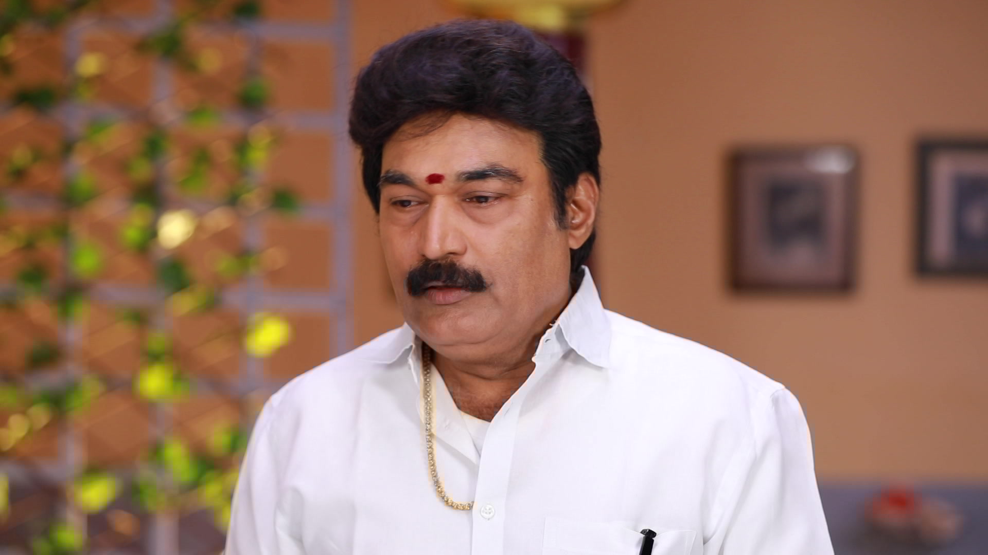 Stream Uthaman Makes His Move Season 1 Episode 112 – Uthaman Makes His ...