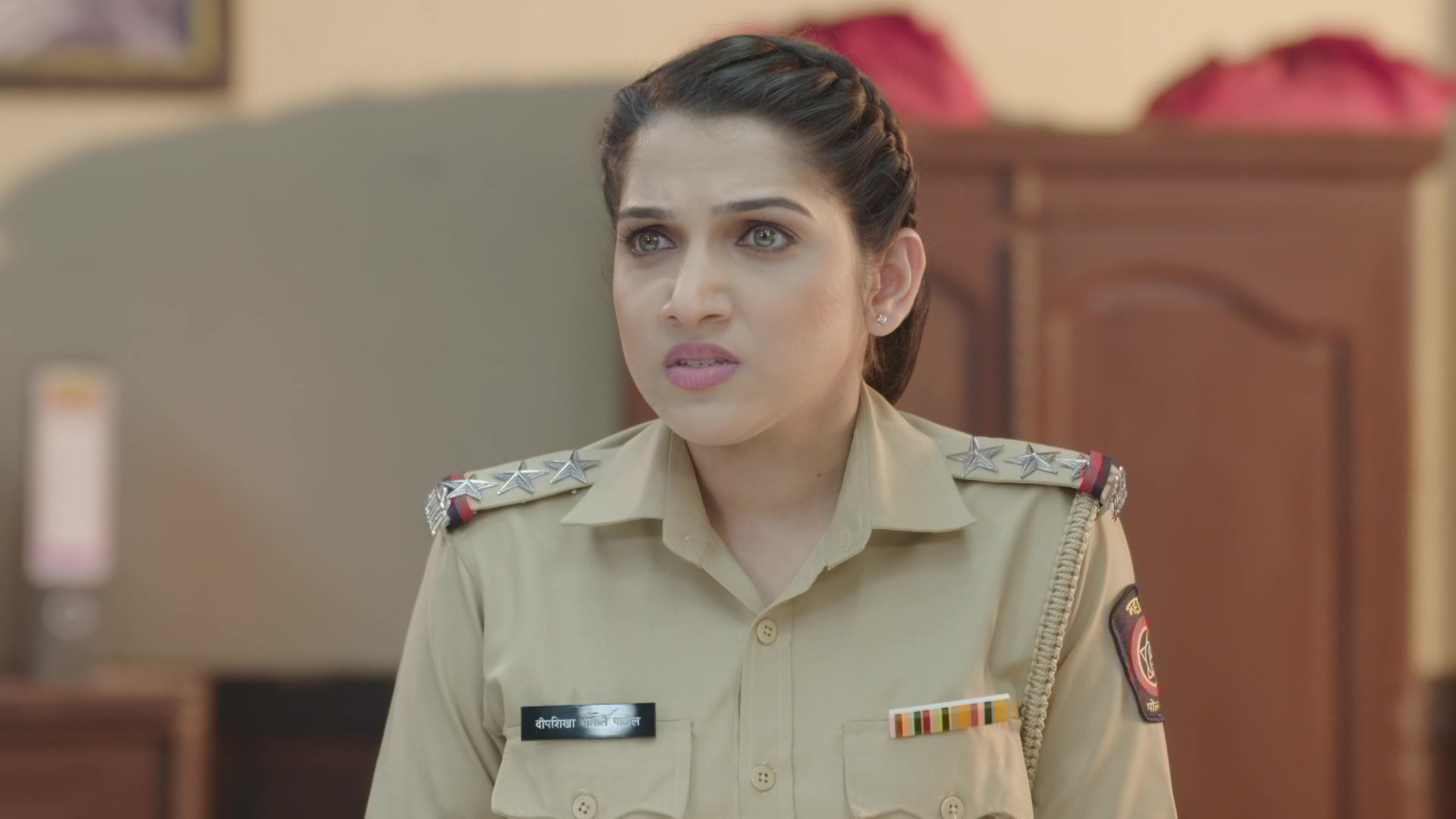 Watch Aboli Episode 1025 on JioHotstar