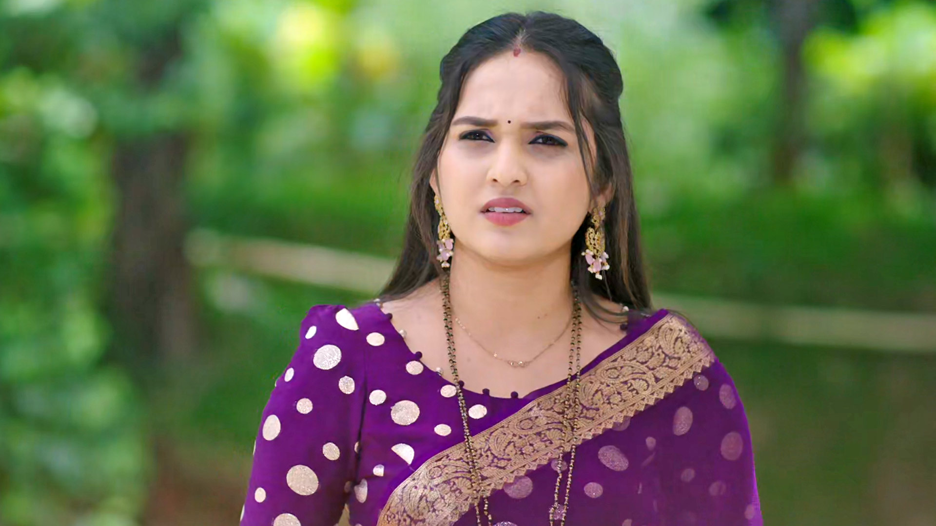 Watch Karimani S1 Episode 391 on JioHotstar