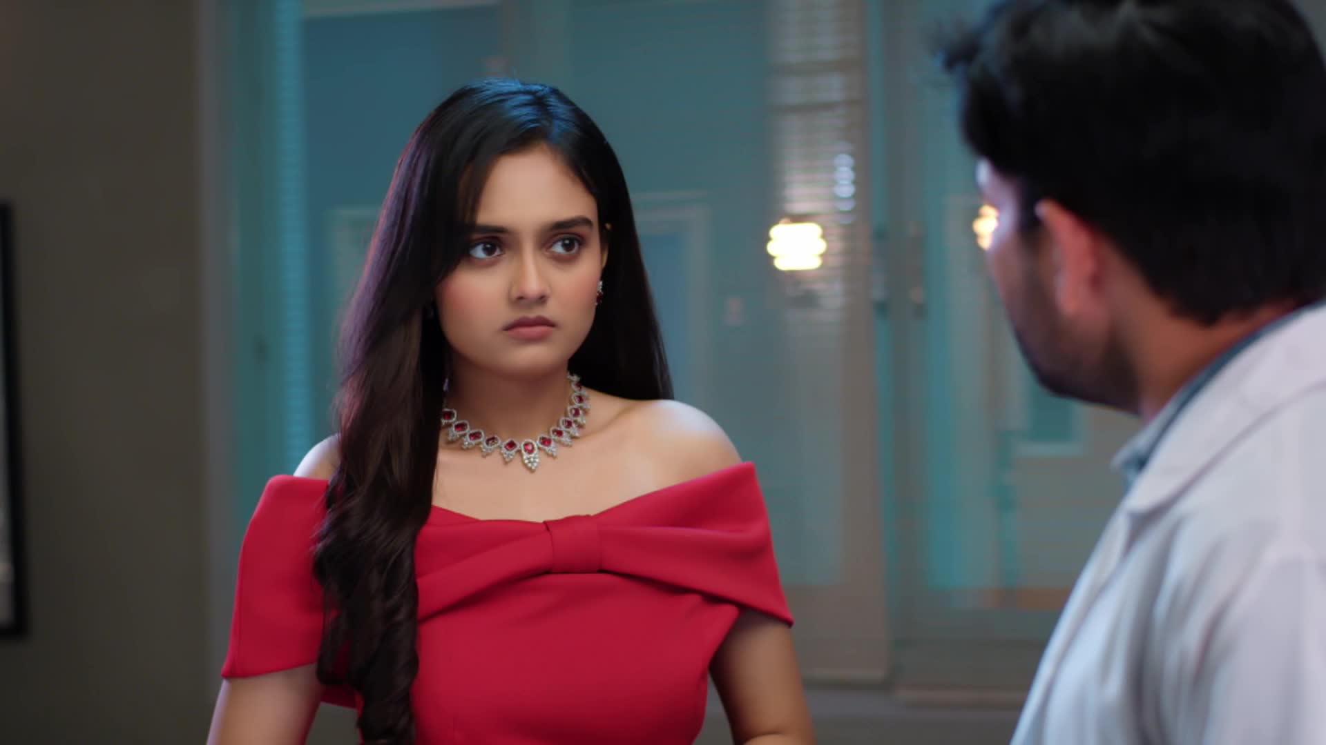 Watch Suhaagan Episode 417 on JioHotstar