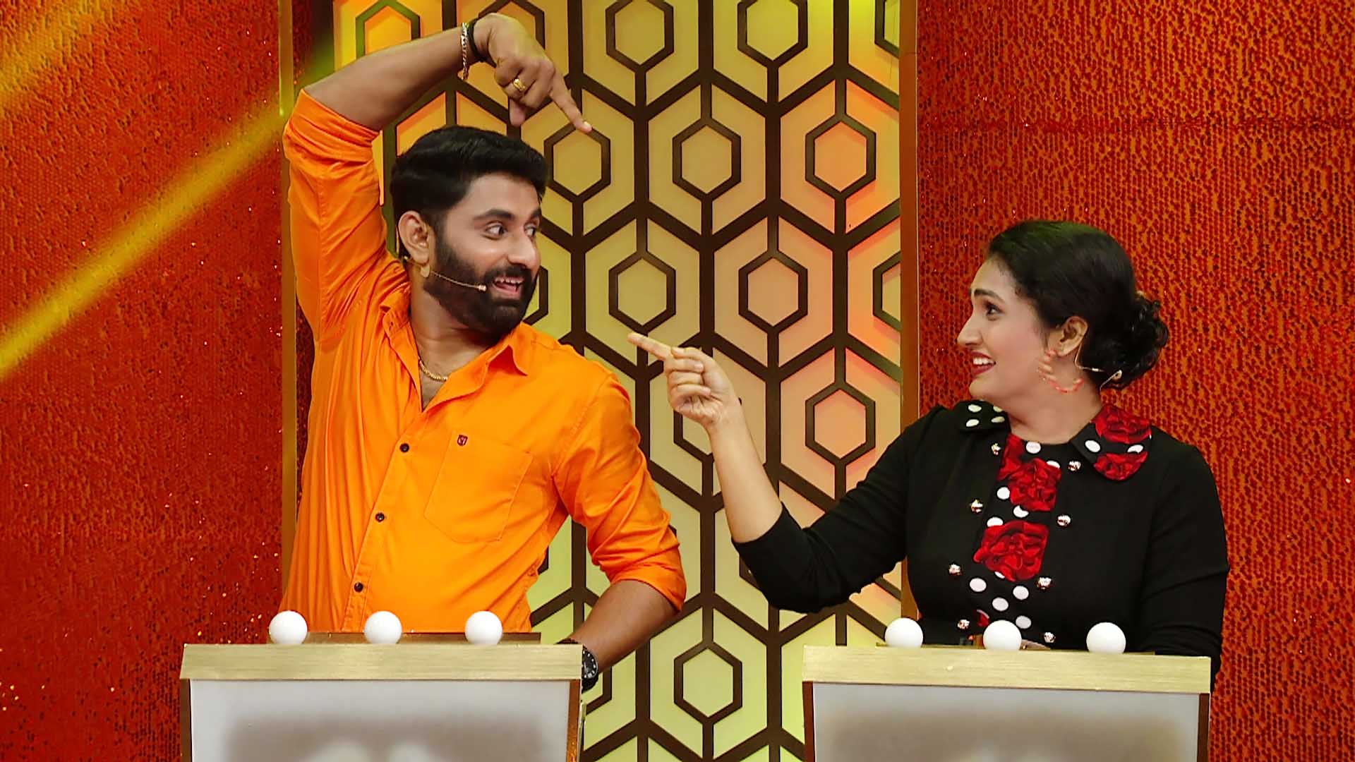 Watch valkannadi only on Watcho