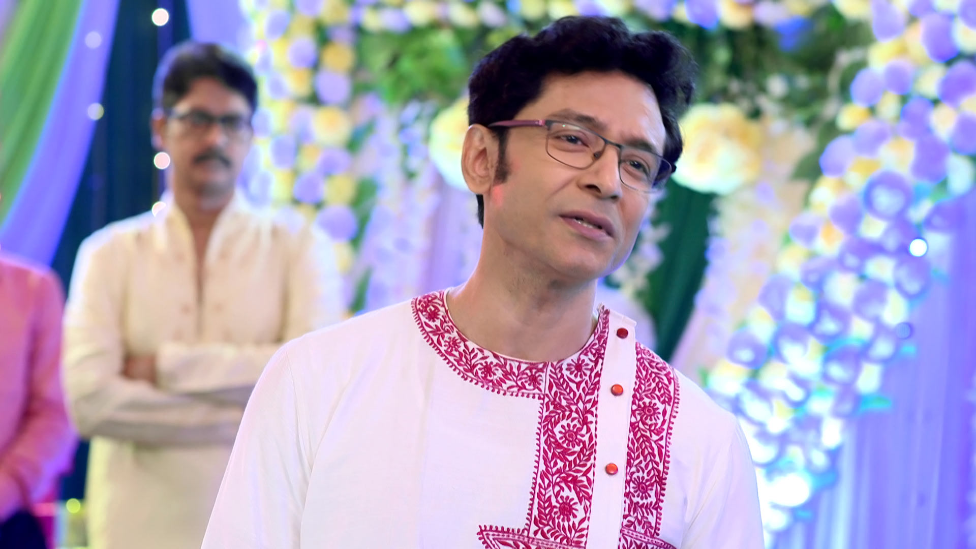 Watch Sreemoyee S1 Episode 712 on JioHotstar