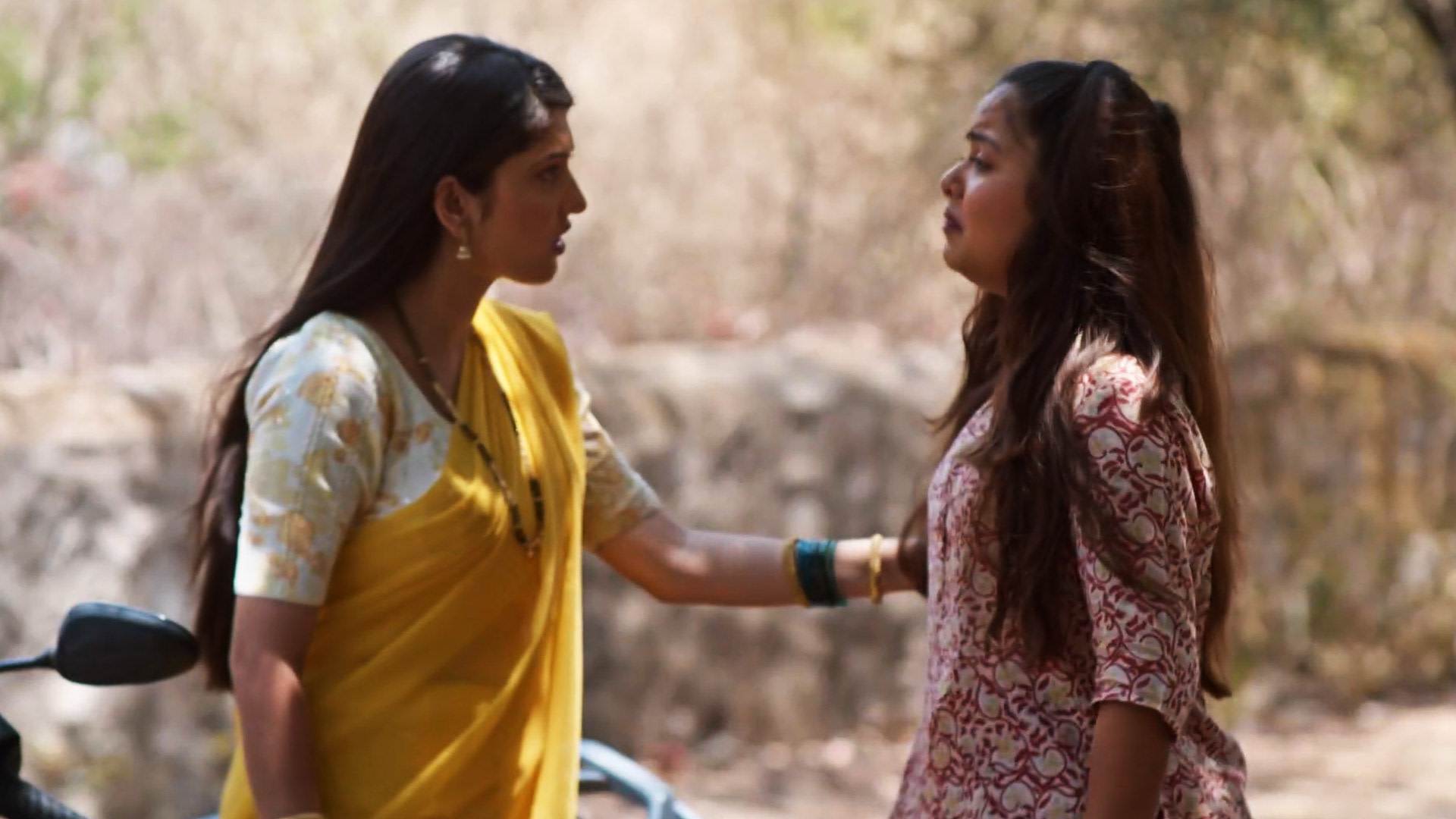 Watch Lai Avadtes Tu Mala Episode 198 on JioHotstar