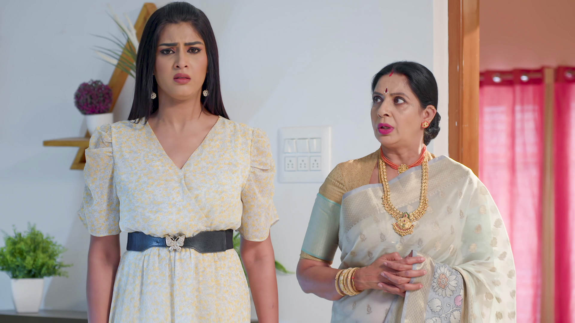 Watch Sharade Episode 113 on JioHotstar