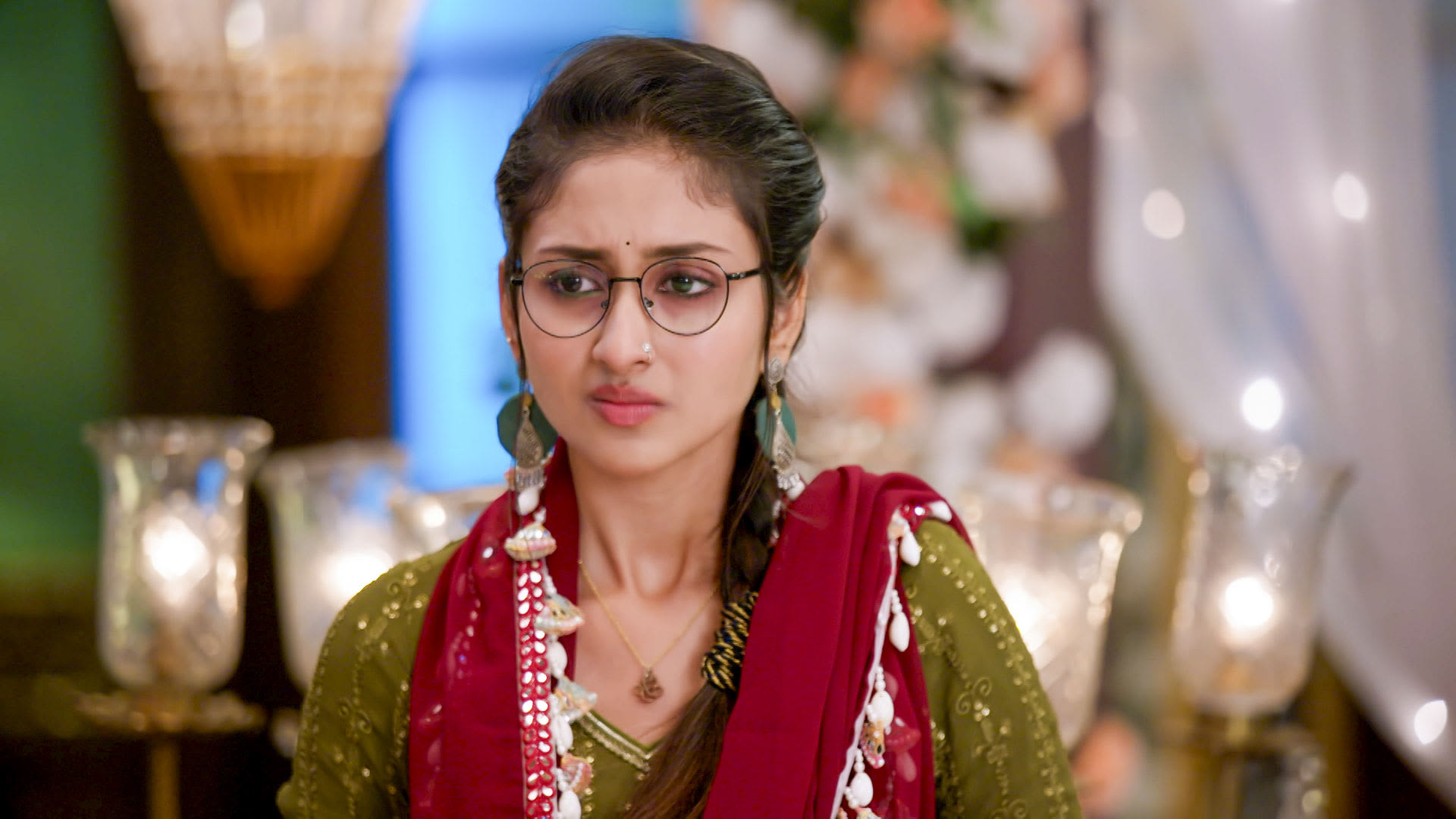 Watch Parineetii S1 Episode 1202 on JioHotstar