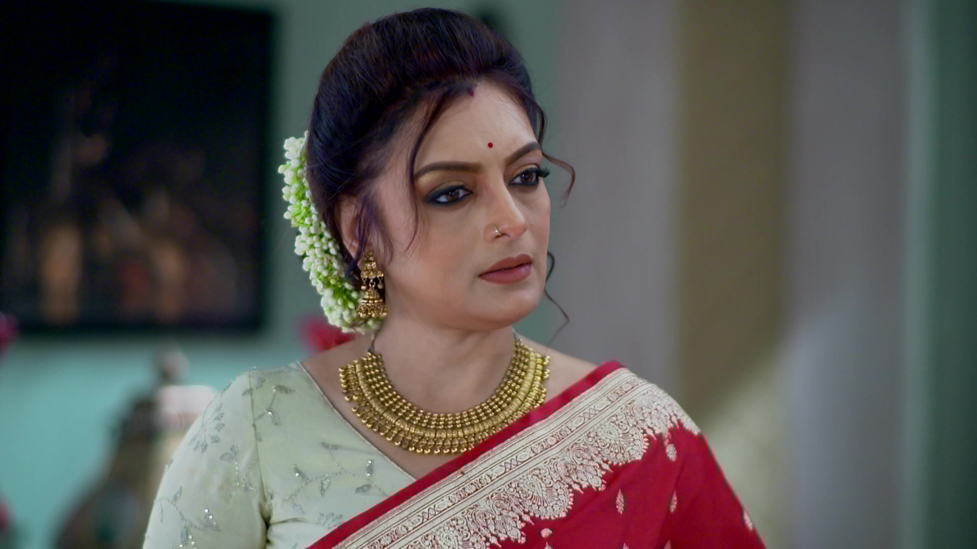 Watch Roshnai Episode 247 on JioHotstar