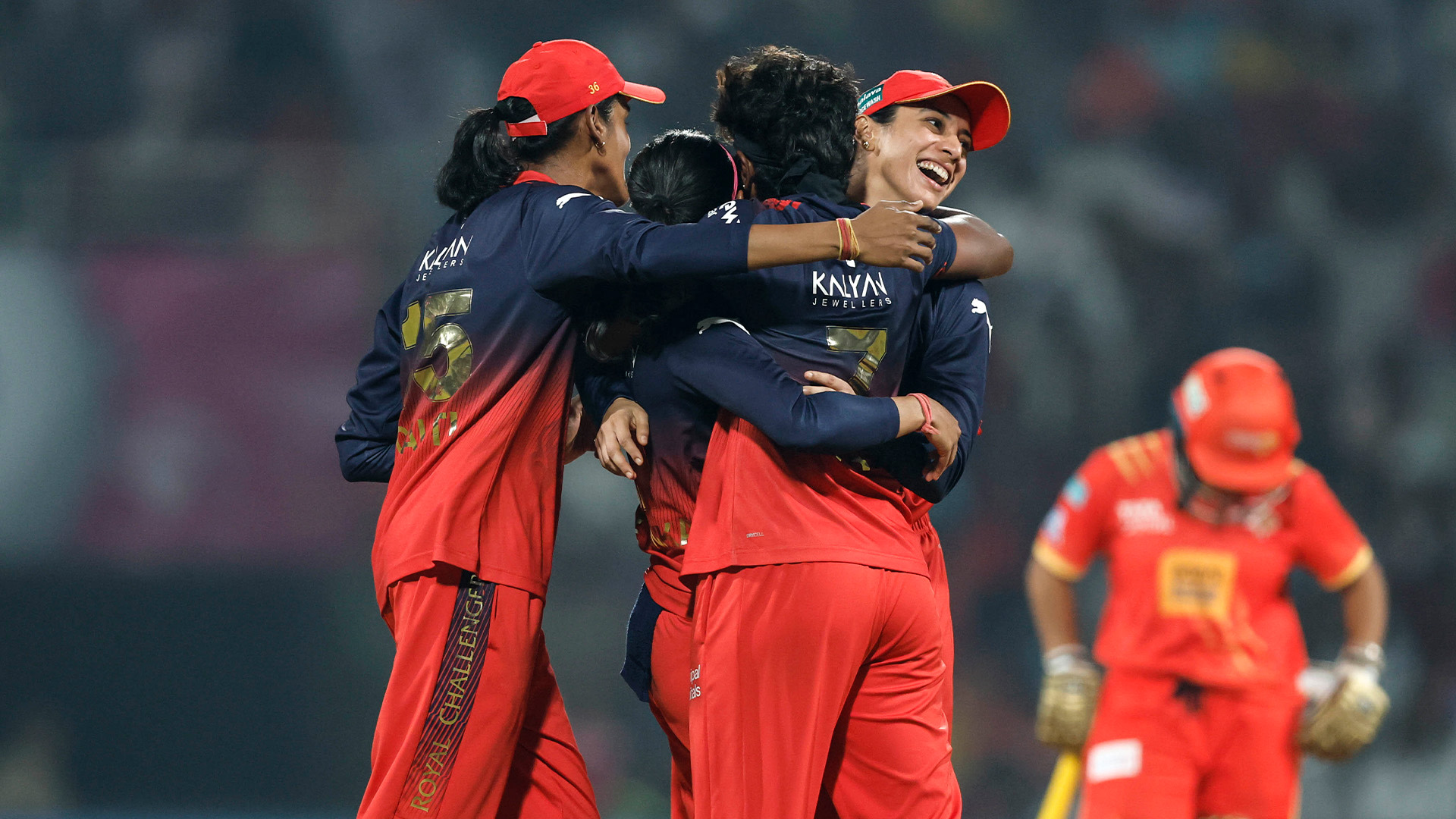 GG Fall of Wickets vs RCB