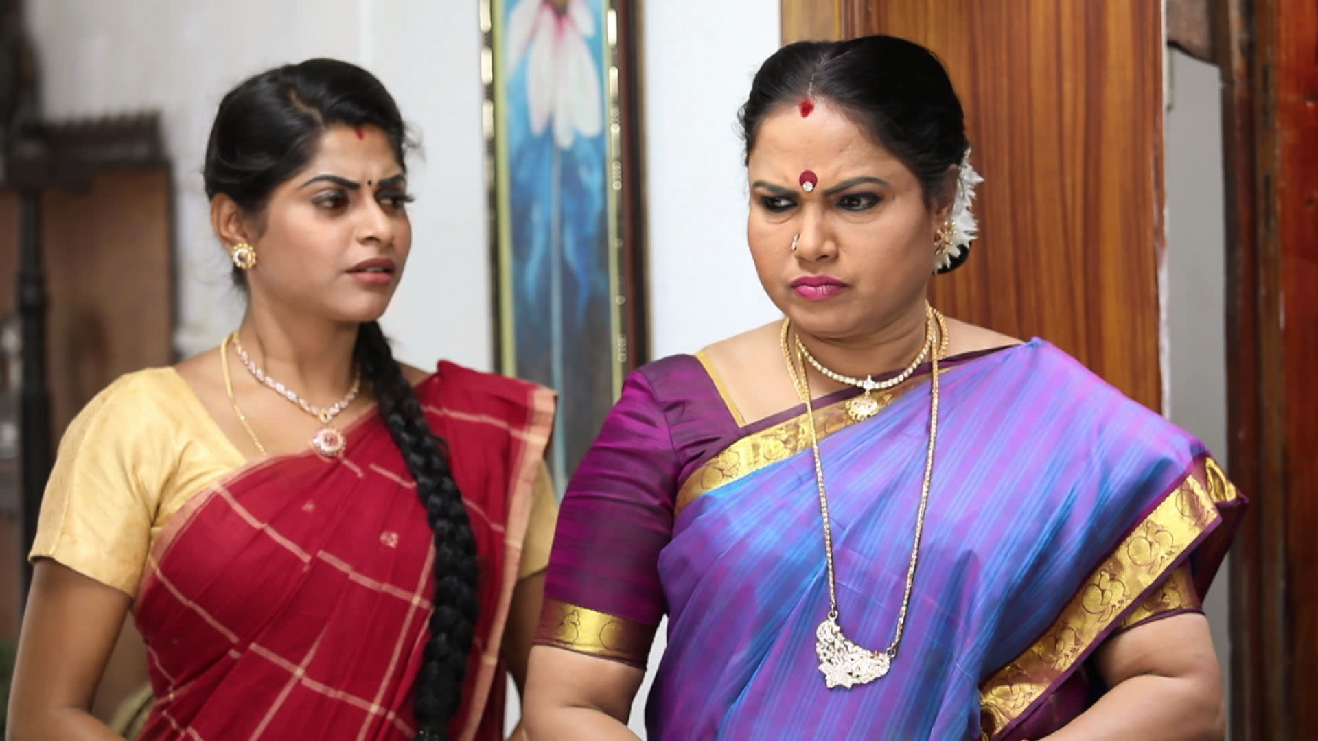 Stream Parameshwari's Warning to Devaraj Season 1 Episode 165 – Parameshwari's Warning to ...