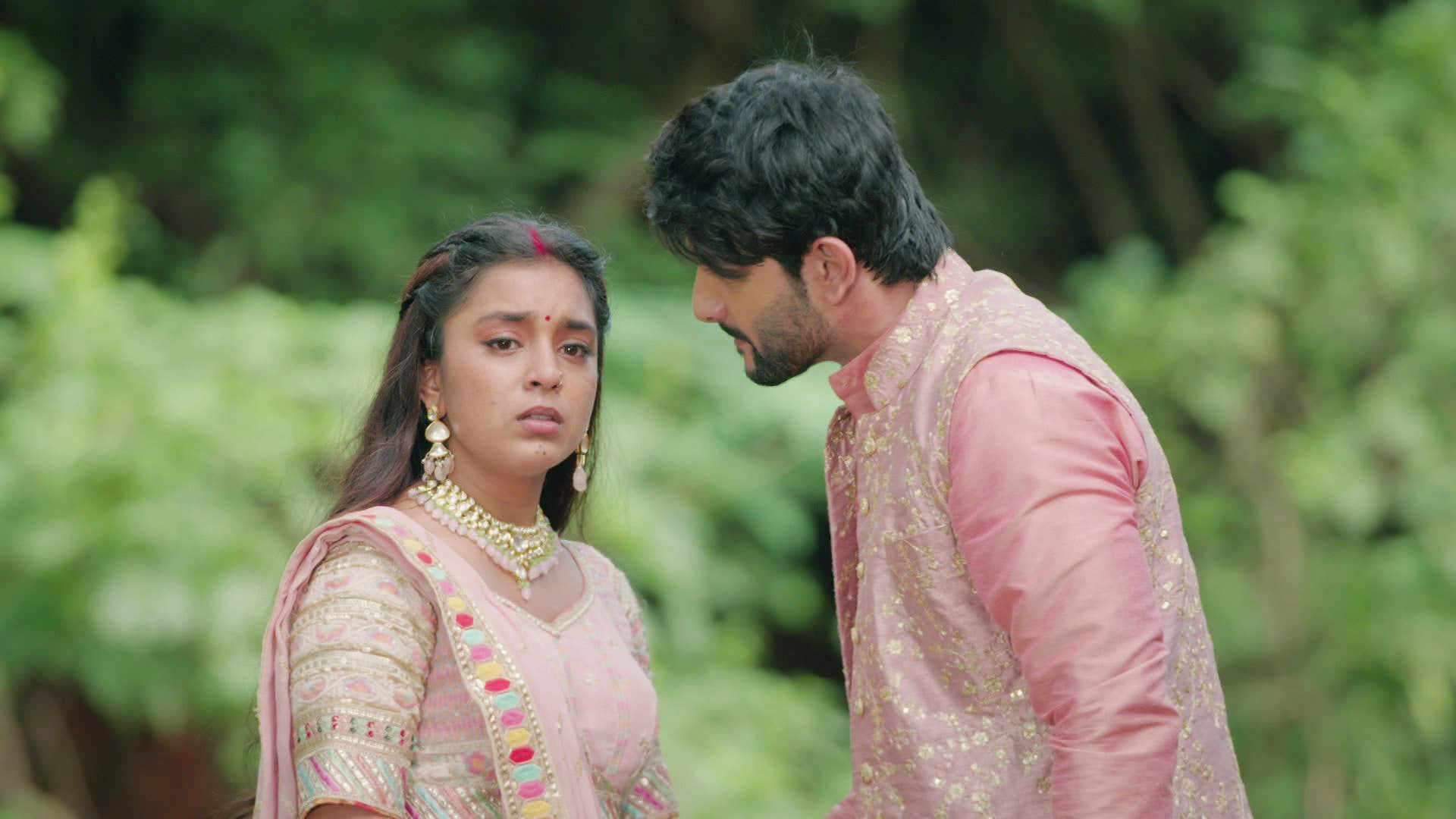 Watch Imlie S1 Episode 562 on JioHotstar