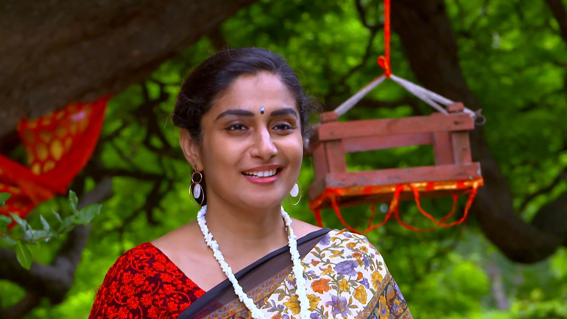 Watch Mounaragam Episode 369 on JioHotstar