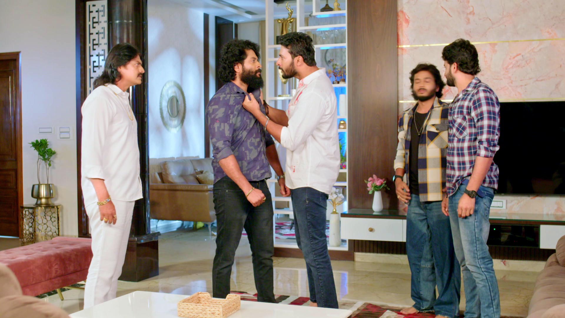 Watch Neenadhe Naa S2 Episode 196 on JioHotstar