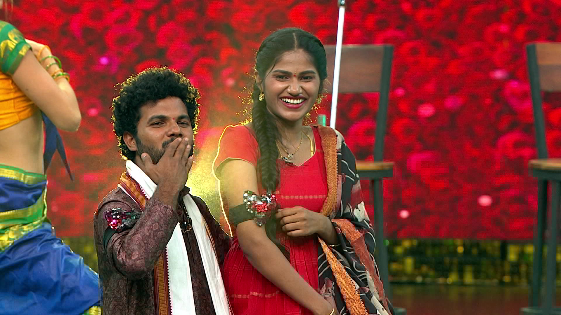 Watch Ishmart Jodi Episode 7 on JioHotstar