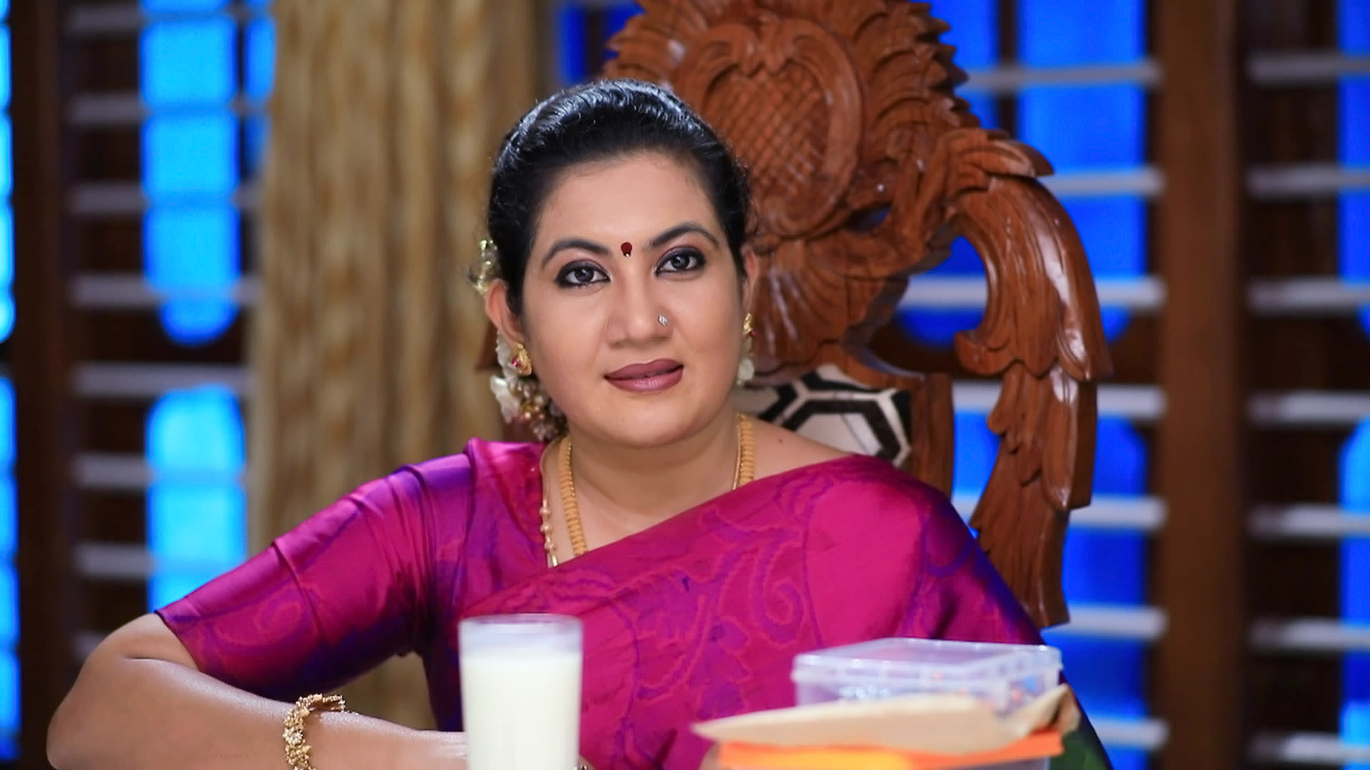 Watch Mouna Raagam 2 S2 Episode 70 on JioHotstar
