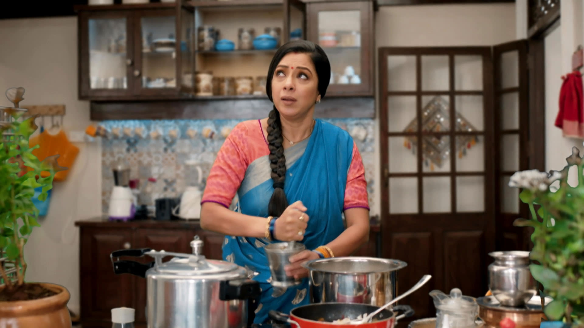 Stream anupama Online | Watcho