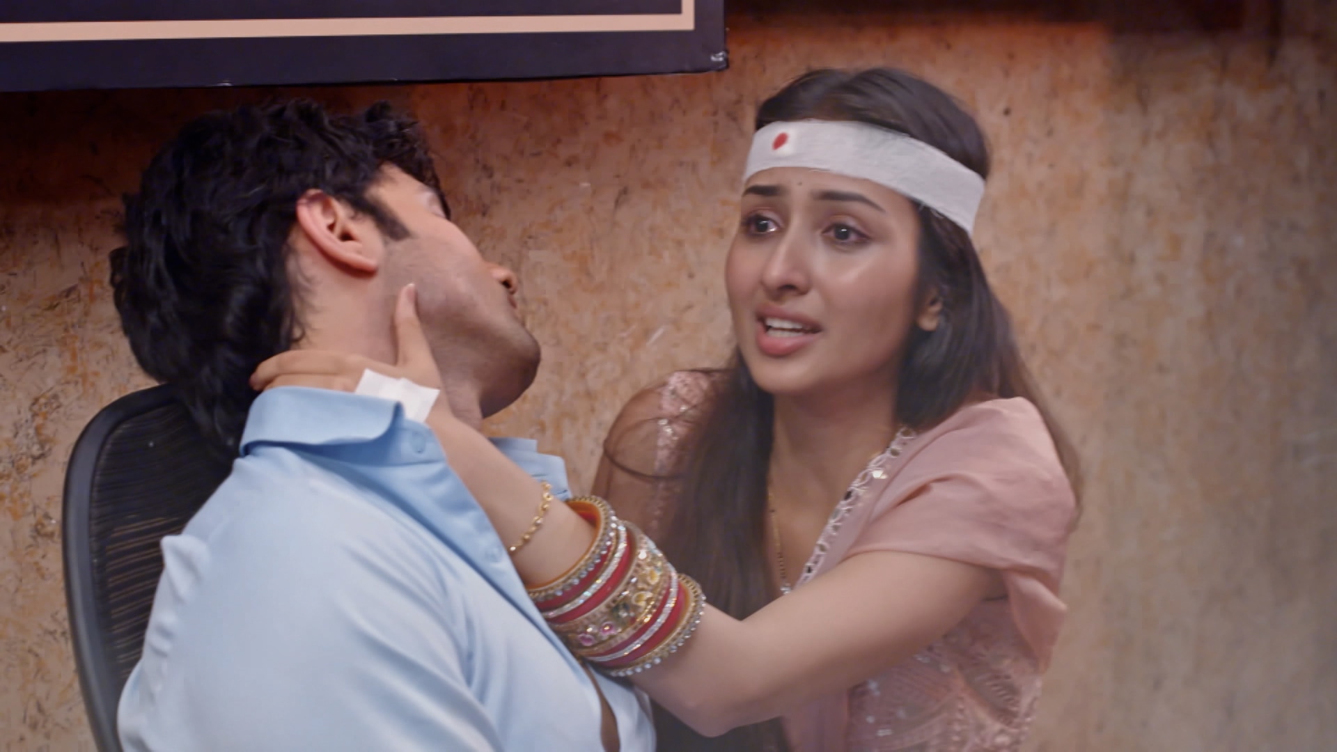Watch Parineetii S1 Episode 1107 on JioHotstar