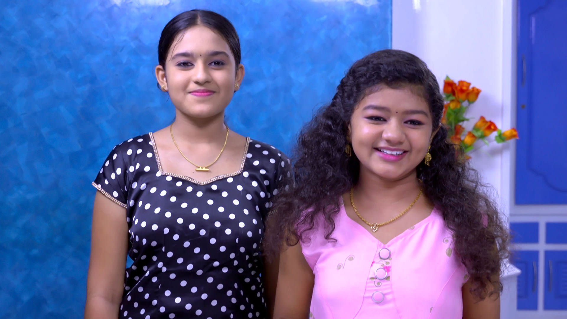 Watch Thamburu Reveals the News Online