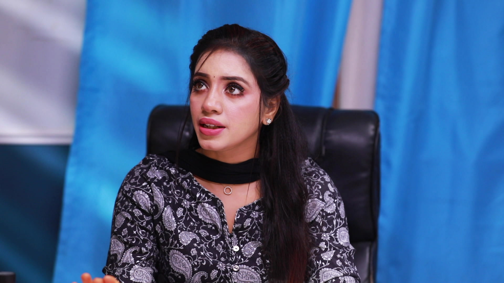 Watch Sindhu Bairavi Kacheri Arambam Episode 89 on JioHotstar