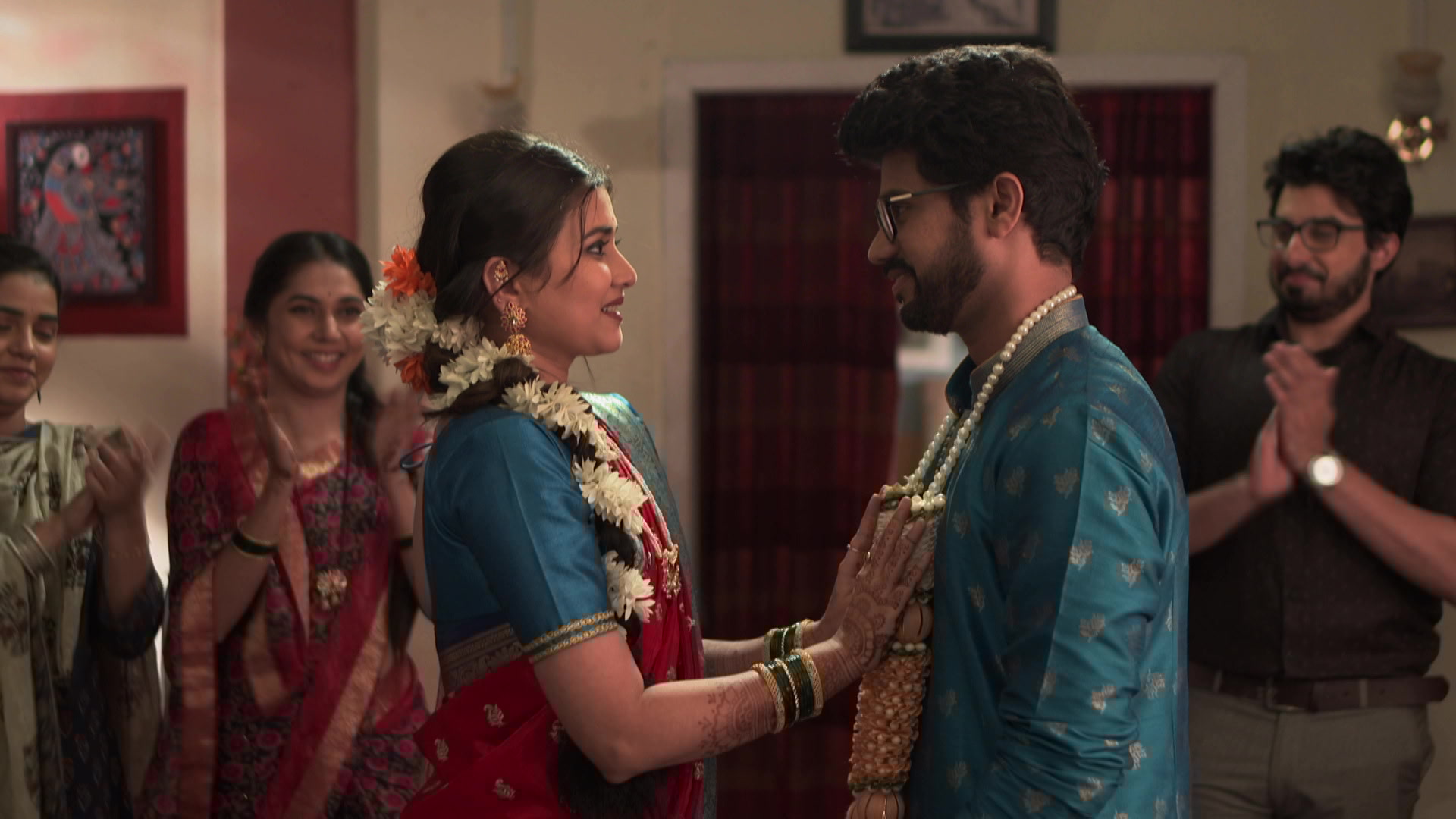 Watch Thipkyanchi Rangoli Episode 549 on JioHotstar