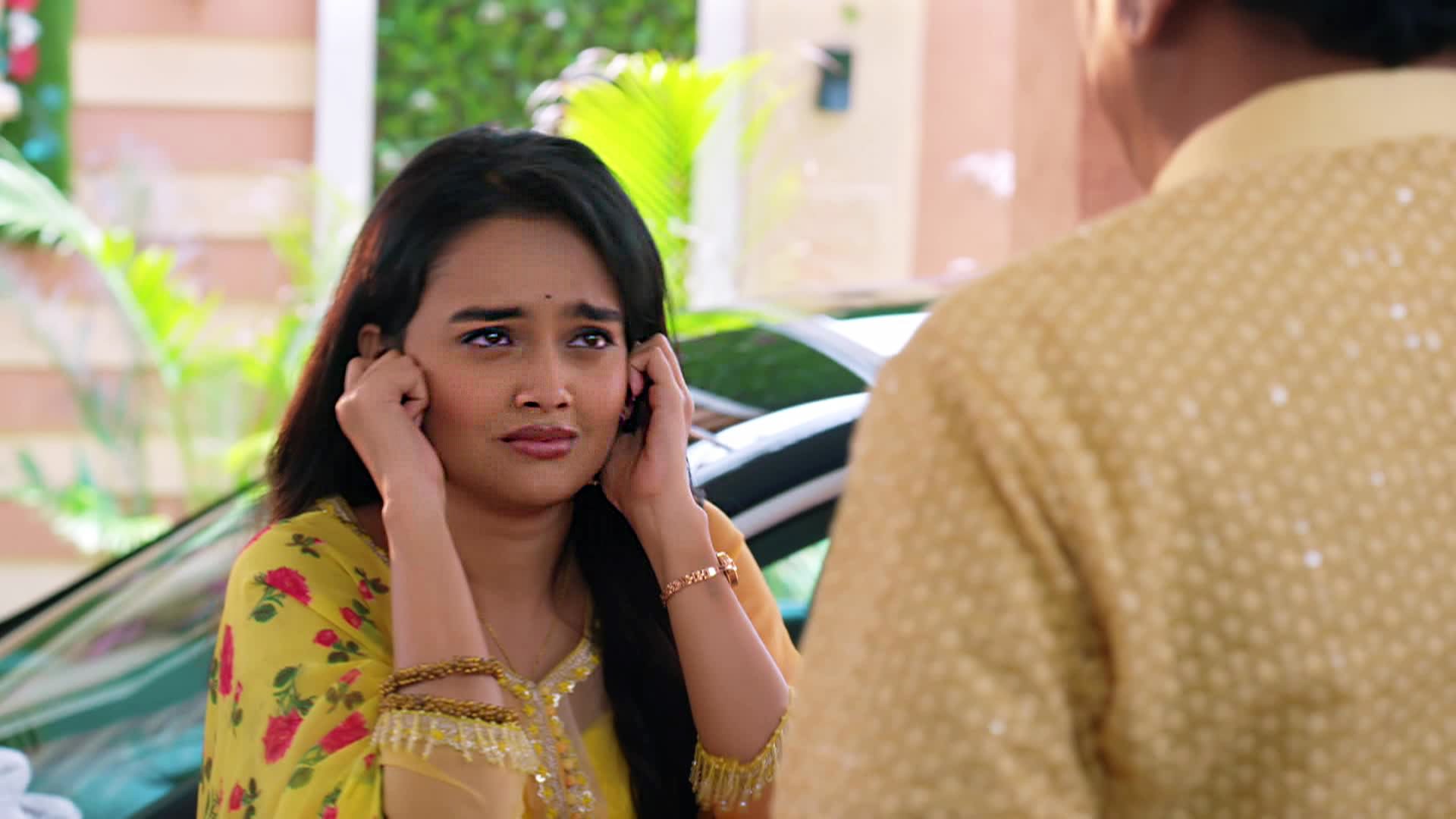 Watch Suhaagan S1 Episode 415 on JioHotstar