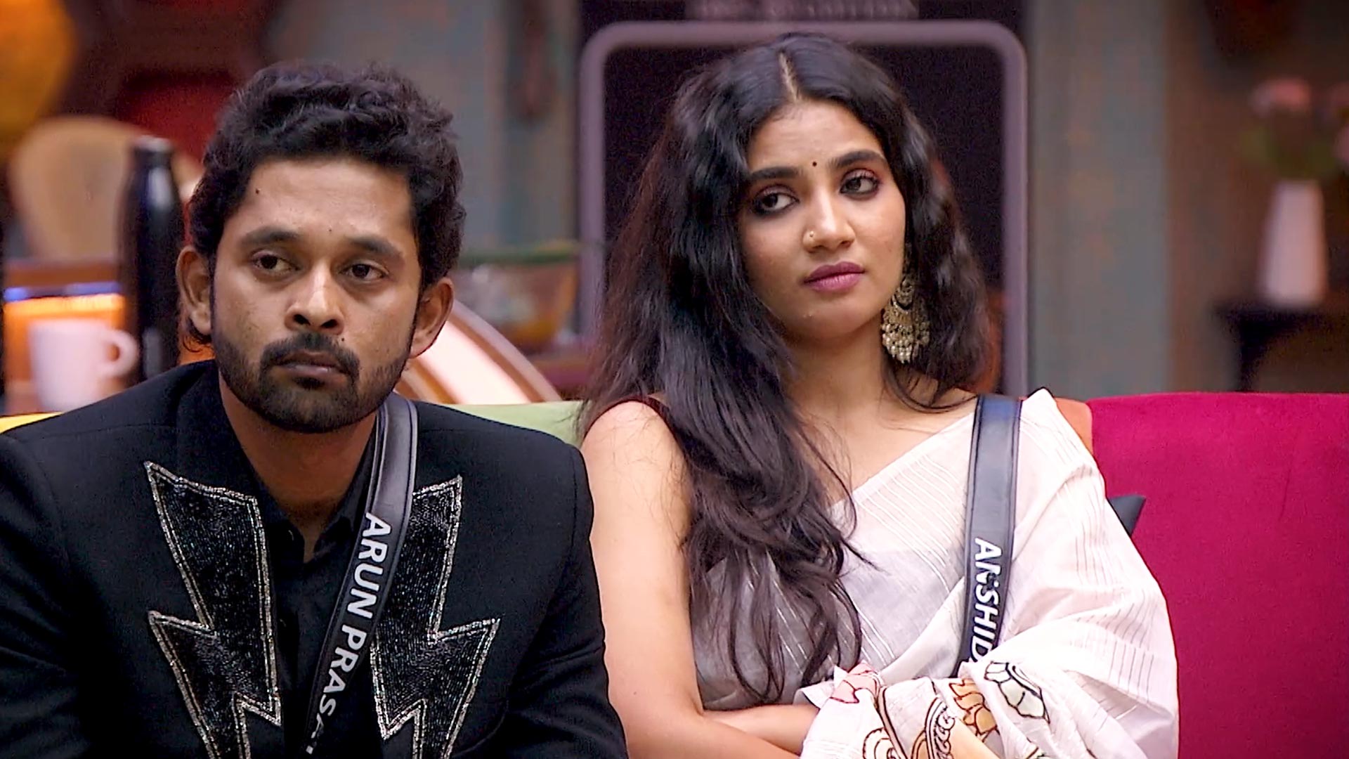 Which Contestant's Name Is on the Card? - Promo - JioHotstar