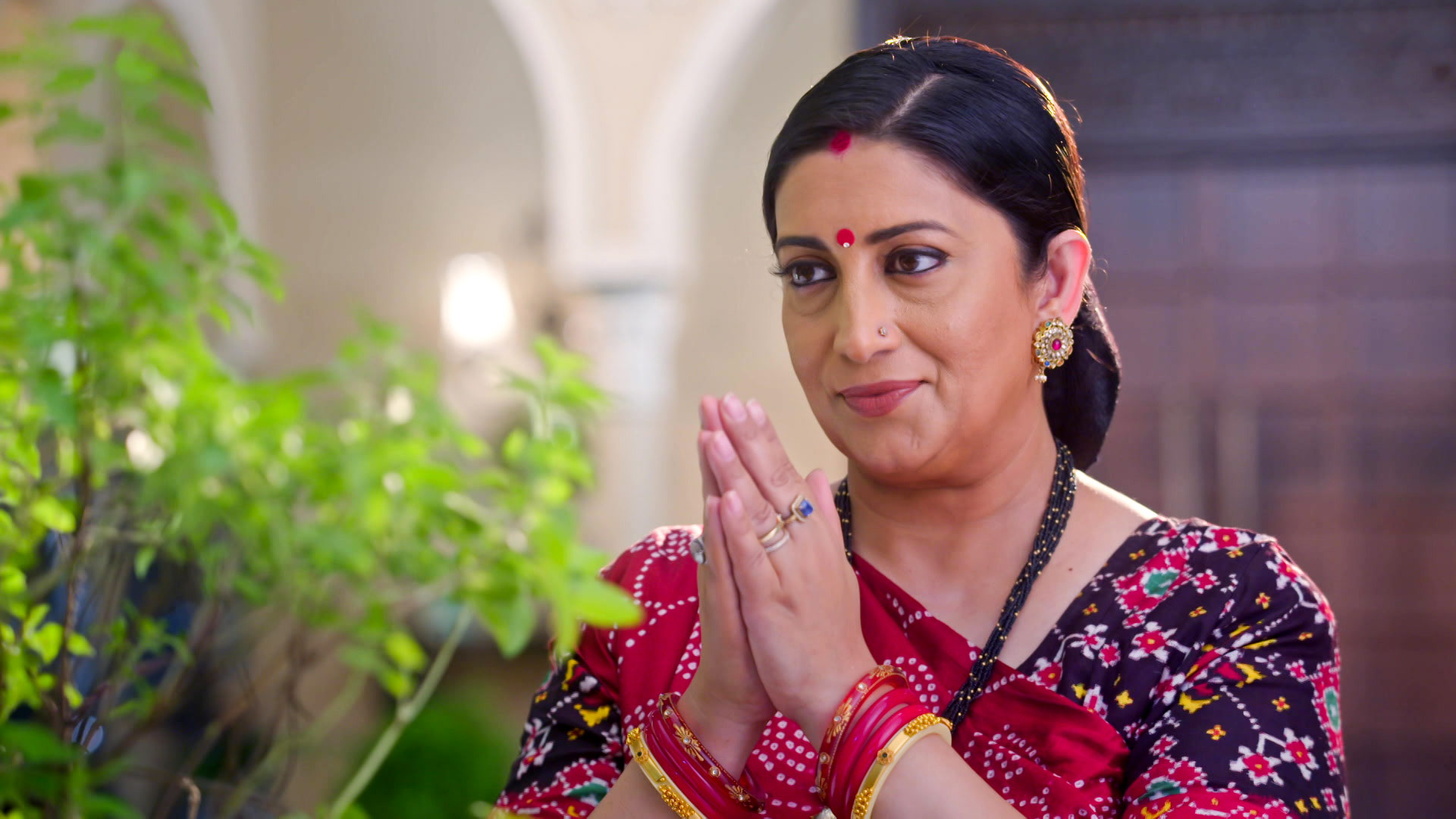 Watch Kyunki Saas Bhi Kabhi Bahu Thi Episode 1 on JioHotstar