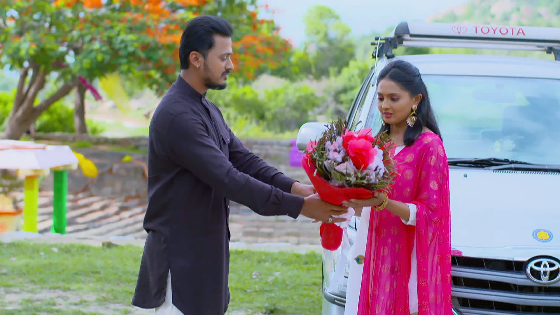 Watch shruthi-seridaga All Episodes | Watcho