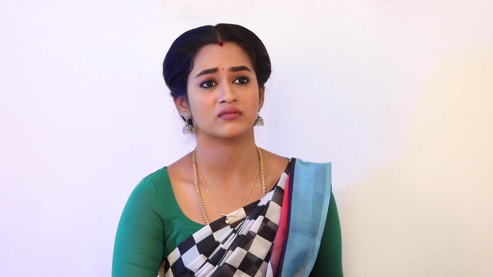 Watch Mulla Feels Guilty Online