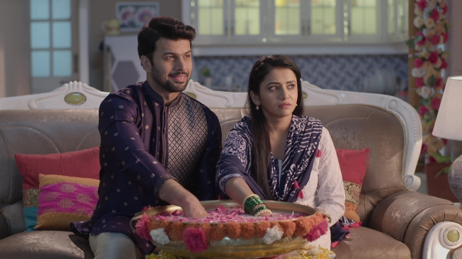 Watch Tharala Tar Mag Episode 74 on Disney+ Hotstar