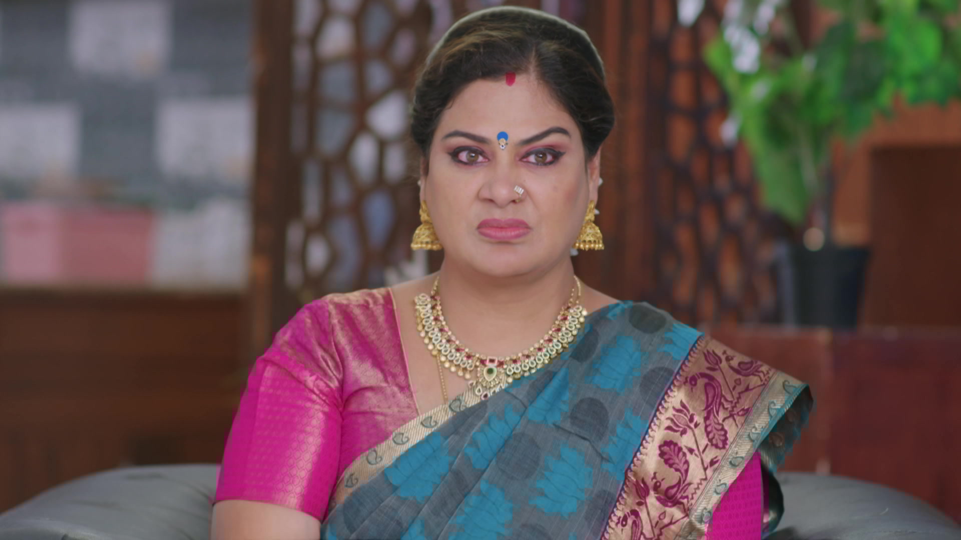 Watch Guppedantha Manasu Episode 543 on JioHotstar