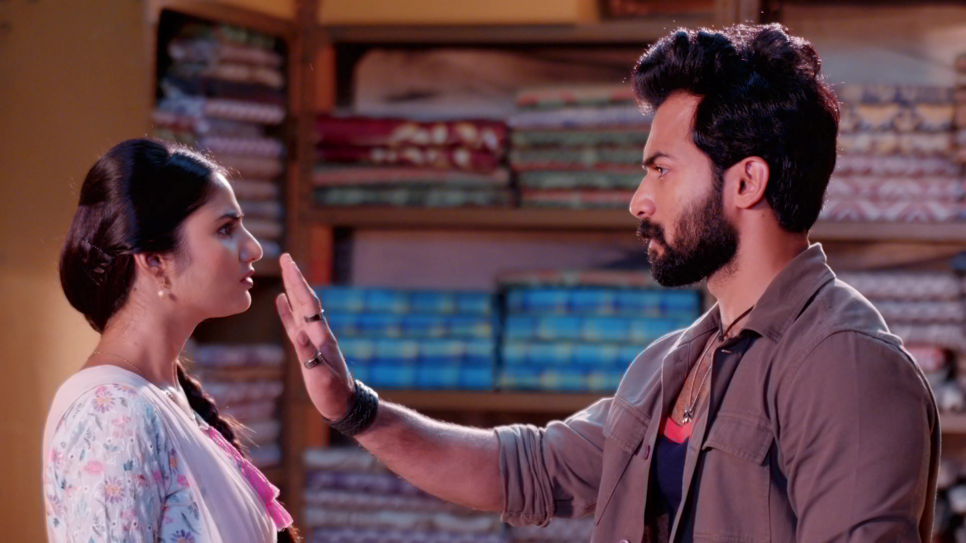 Watch Yed Lagla Premacha Episode 355 on JioHotstar