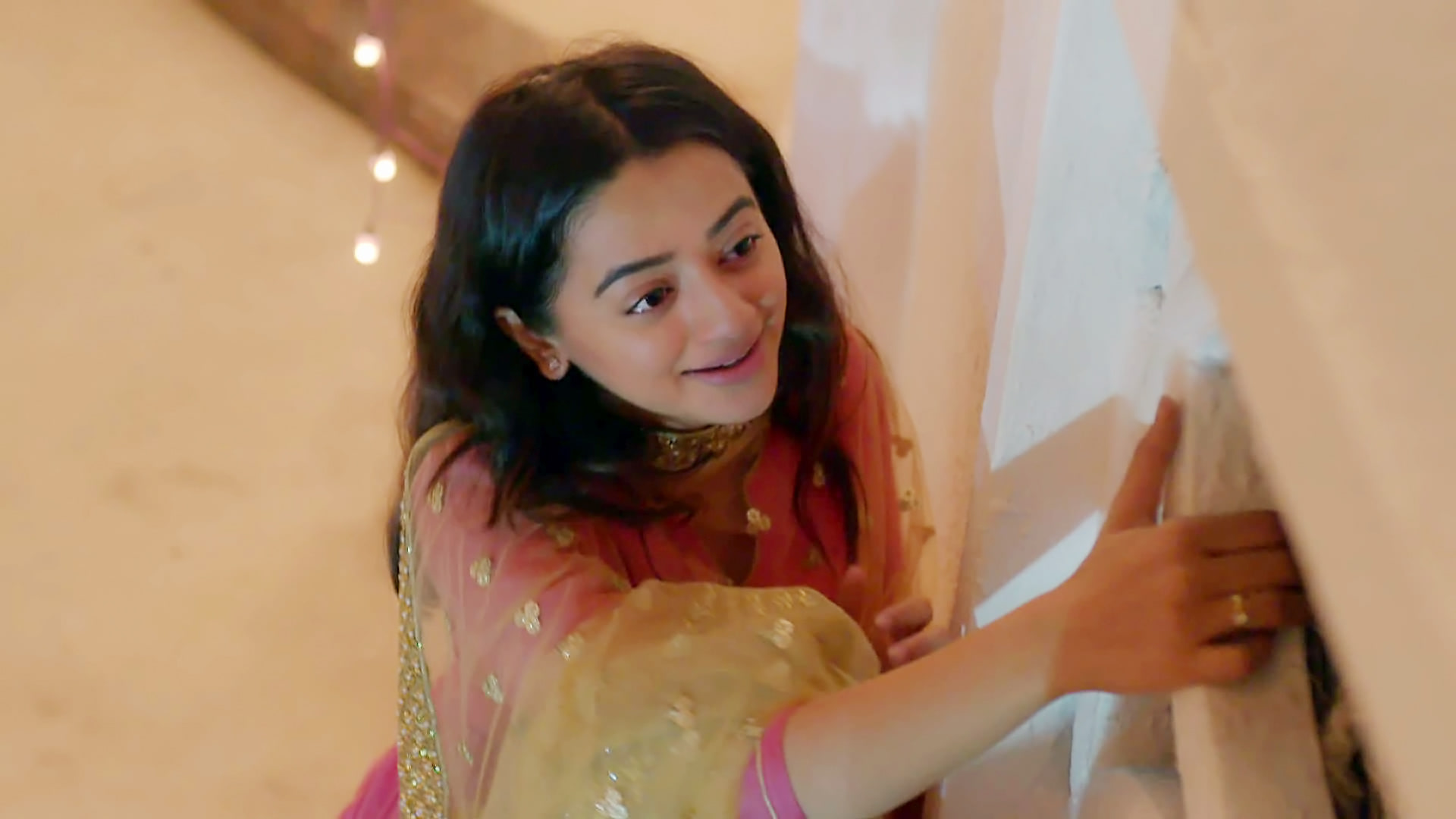 Watch Saltanat's Bold Attempt Online