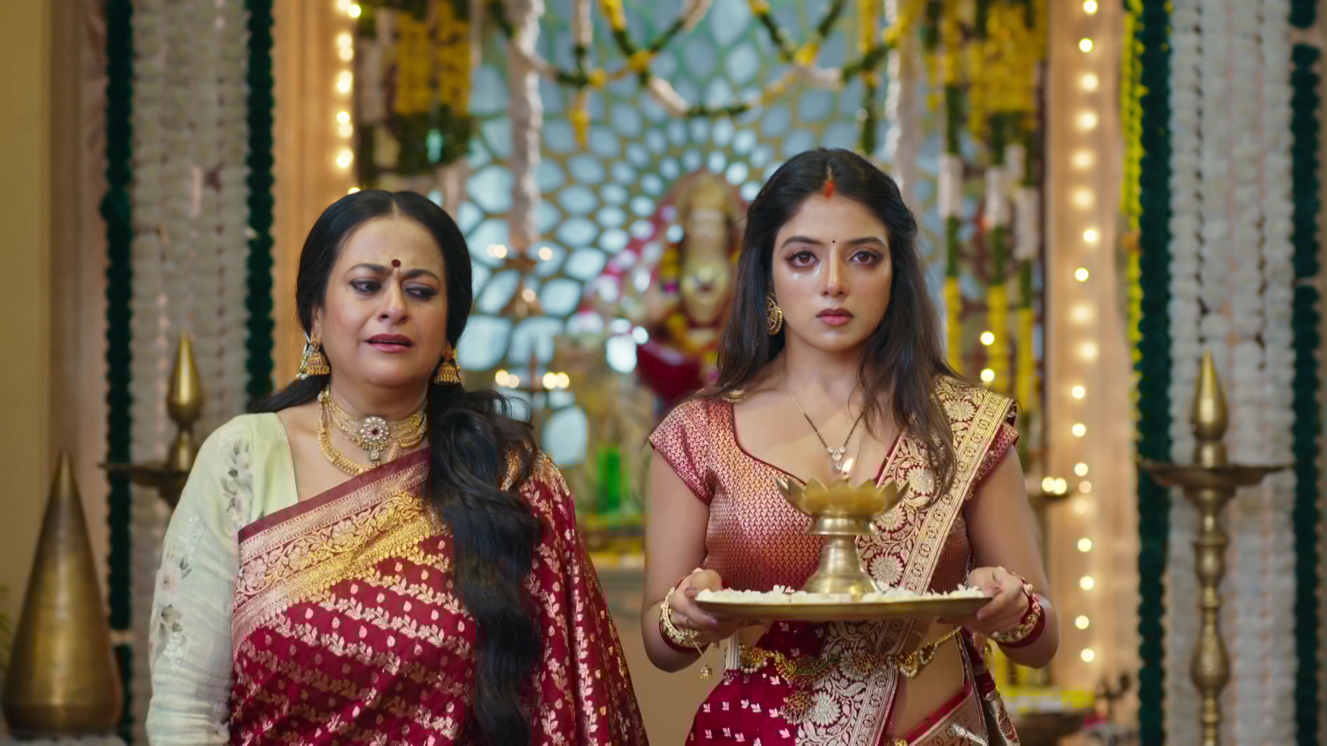 Watch Jaadu Teri Nazar - Daayan Ka Mausam Episode 52 on JioHotstar