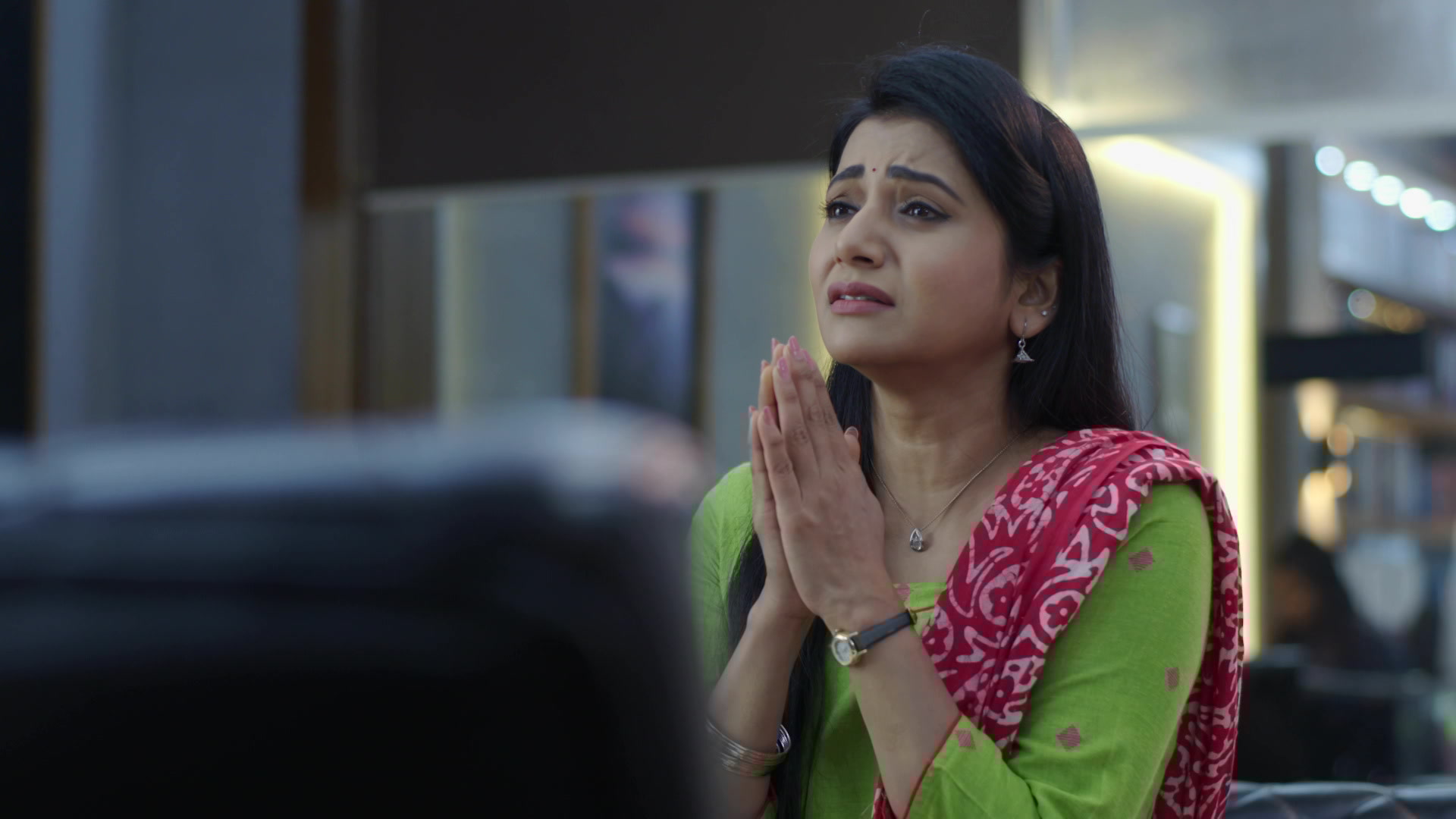 Watch tharala-tar-mag All Episodes | Watcho