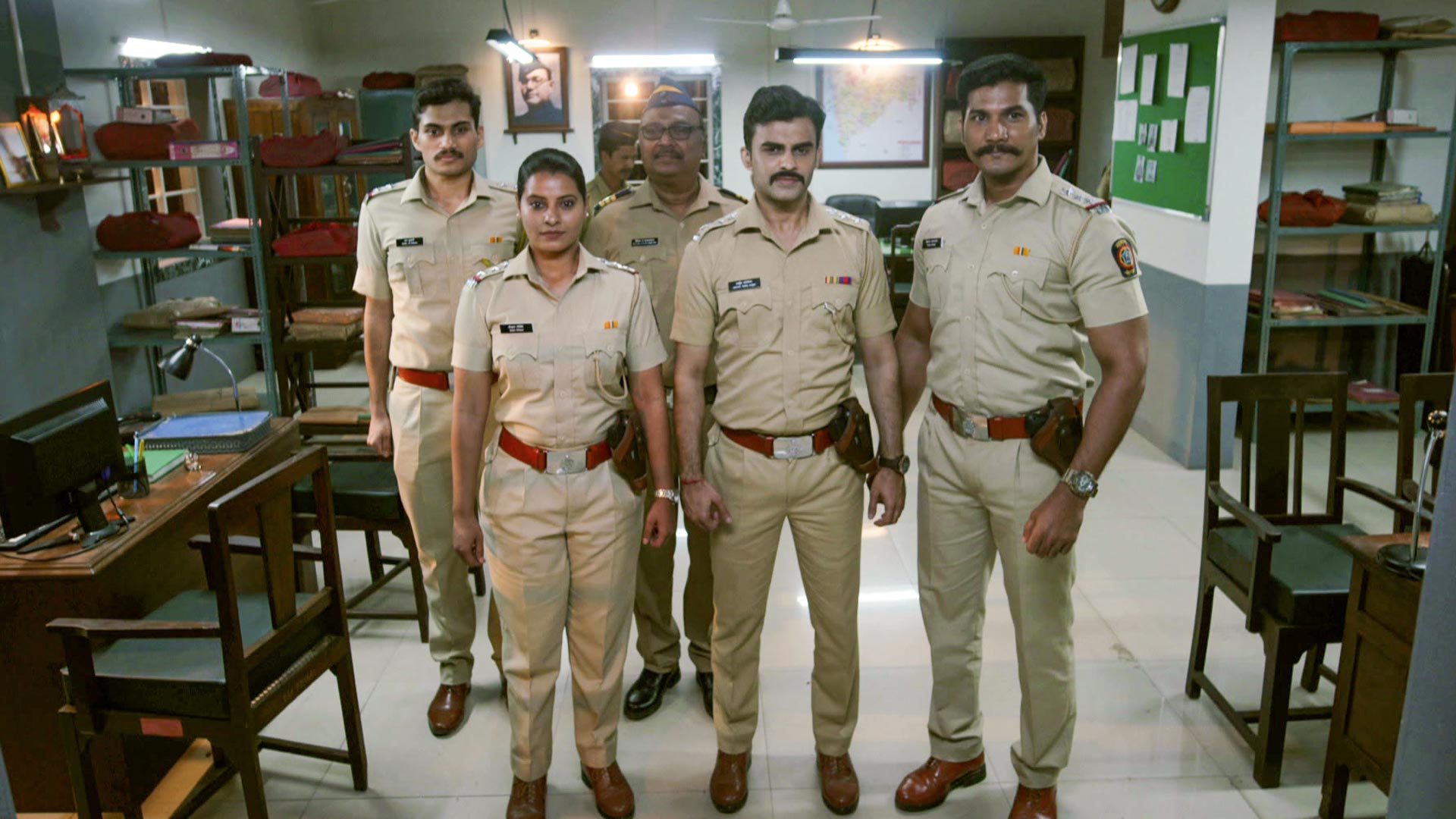 Watch Lakshya S1 Episode 1 on JioHotstar